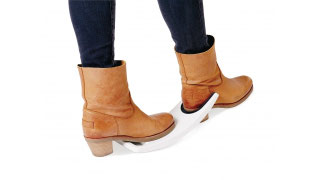 Hulpmiddelen bij het aankleden - ADL Hulpmiddelen Informatie