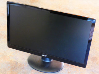 Travelling with a desktop monitor - The Journey and the Destination