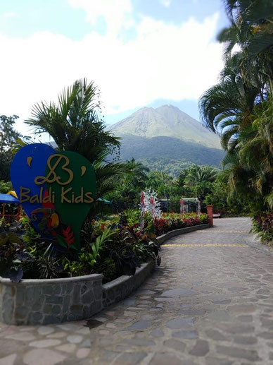 Pase un dia Aguas Termales Baldi - Arenal Canopy Tour best Zip Lining ...