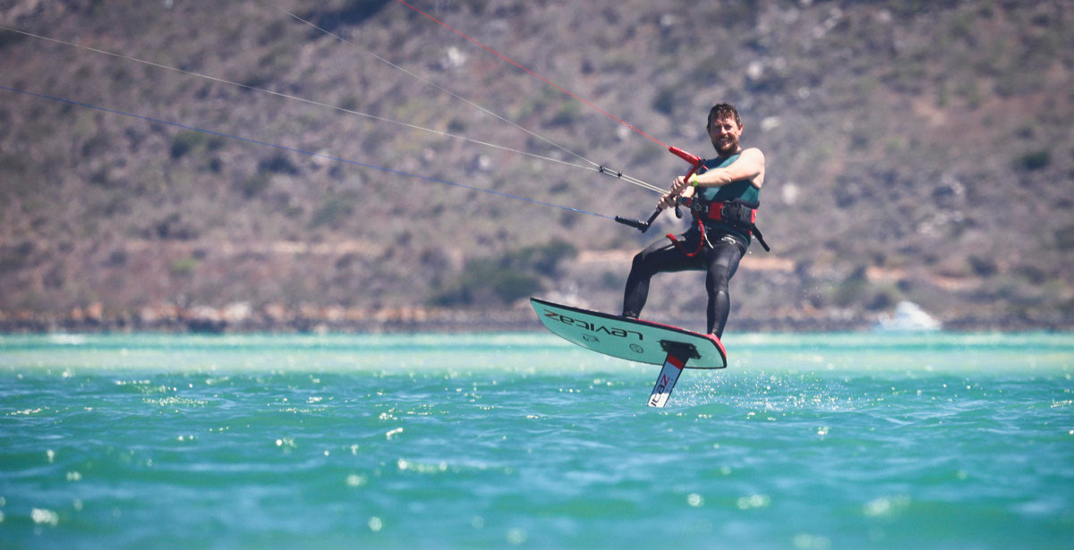 Kitefoilen lernen: Die richtige Kitefoil Beginner Ausrüstung ...