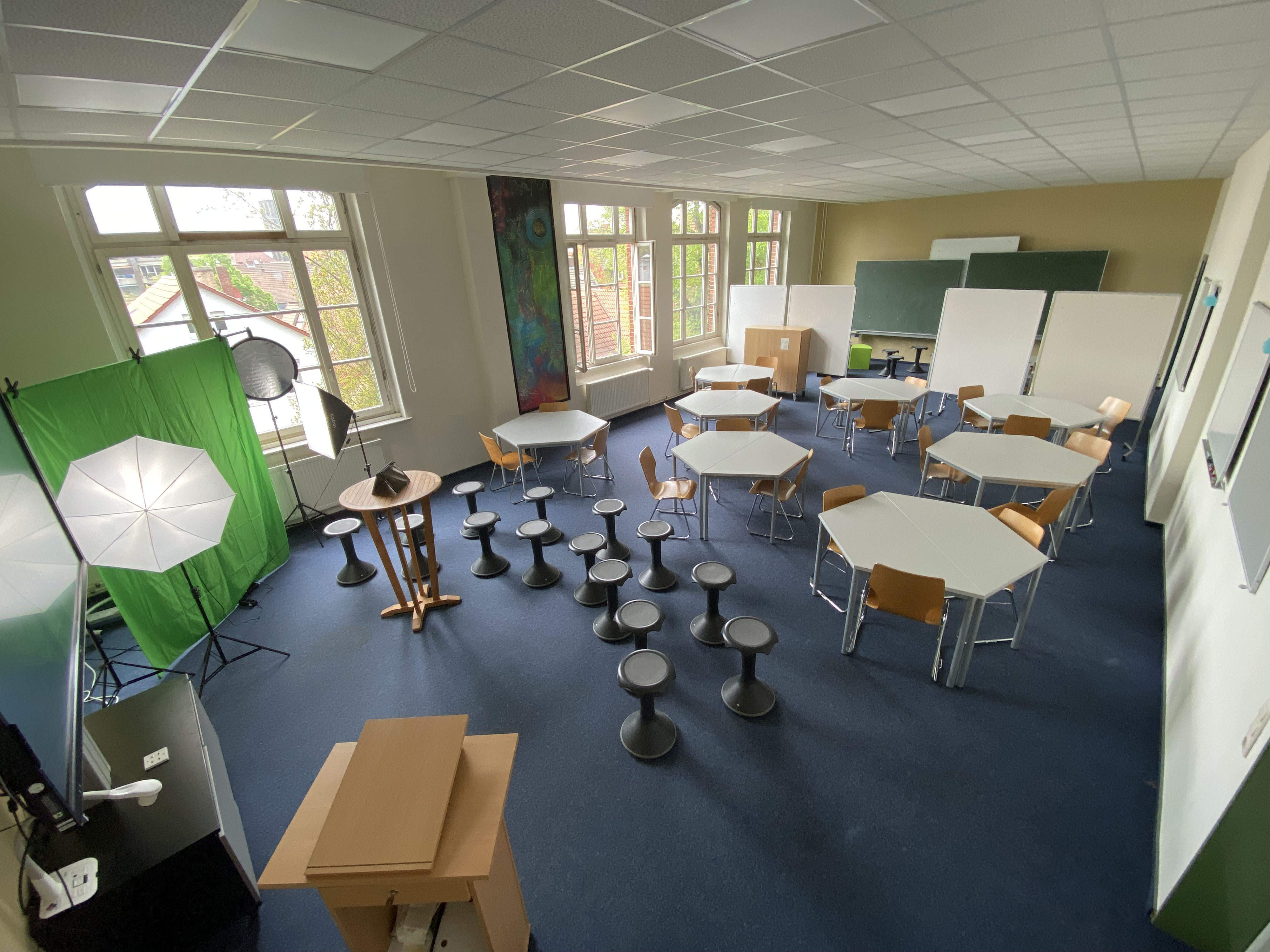 Didaktik - Technik - Raum II - Reaktionen - M. Schöngarth