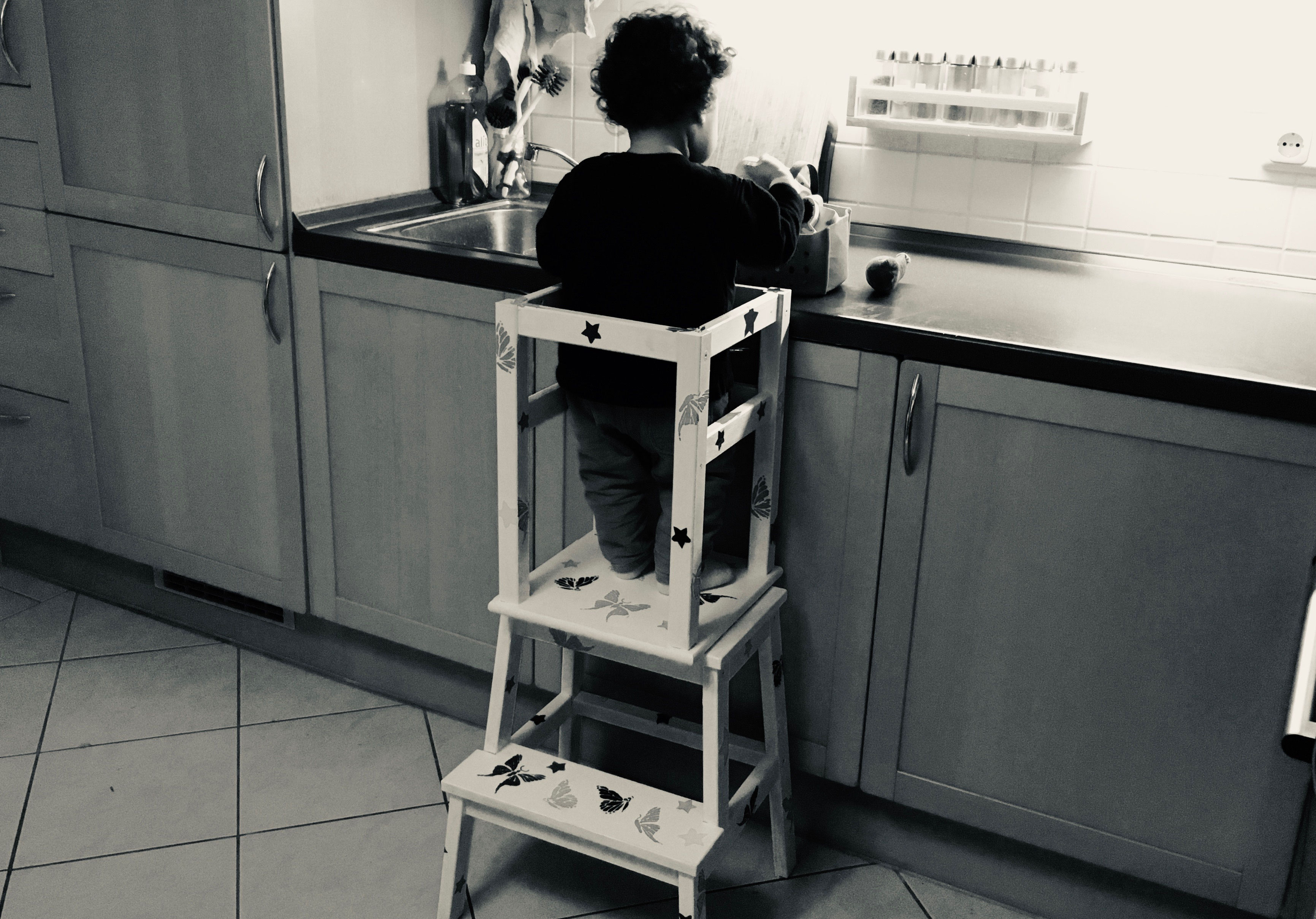 DIY Learning Tower - Hester Samoray