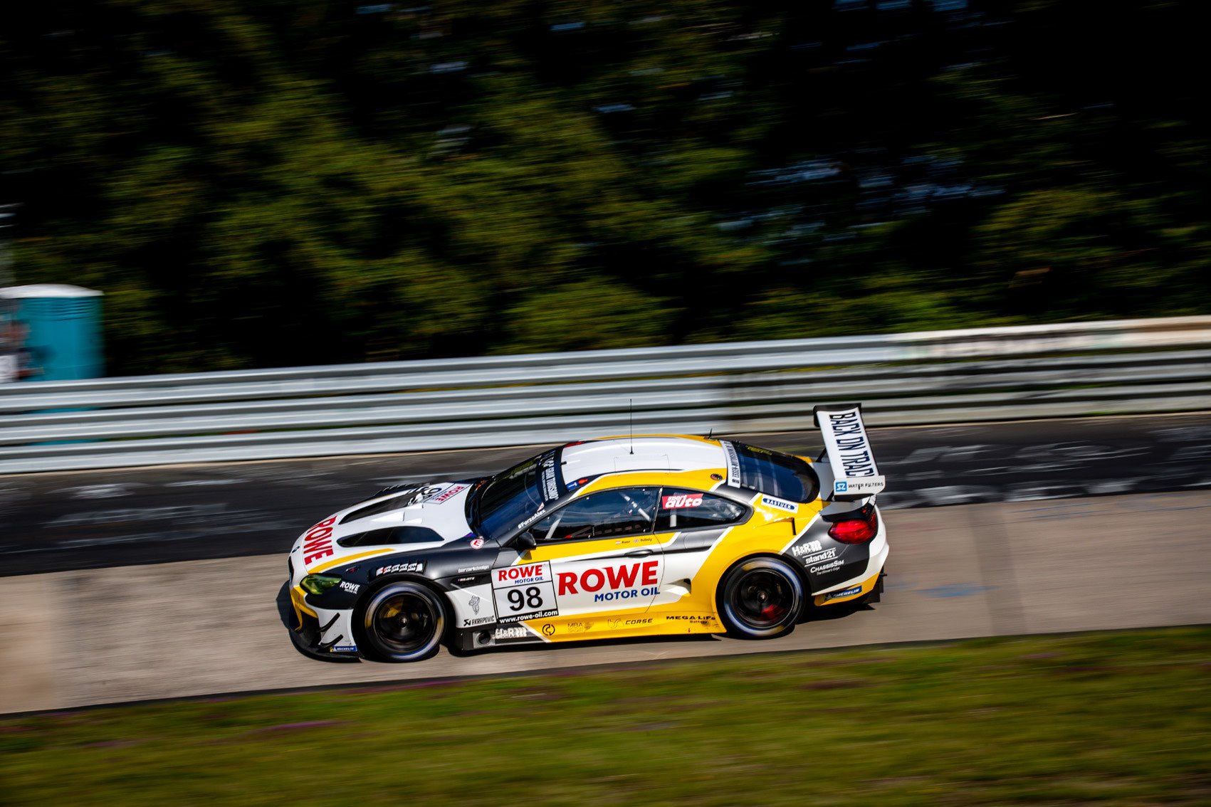 ROWE RACING zeigt Formanstieg und sammelt an ungewohnt langem ...
