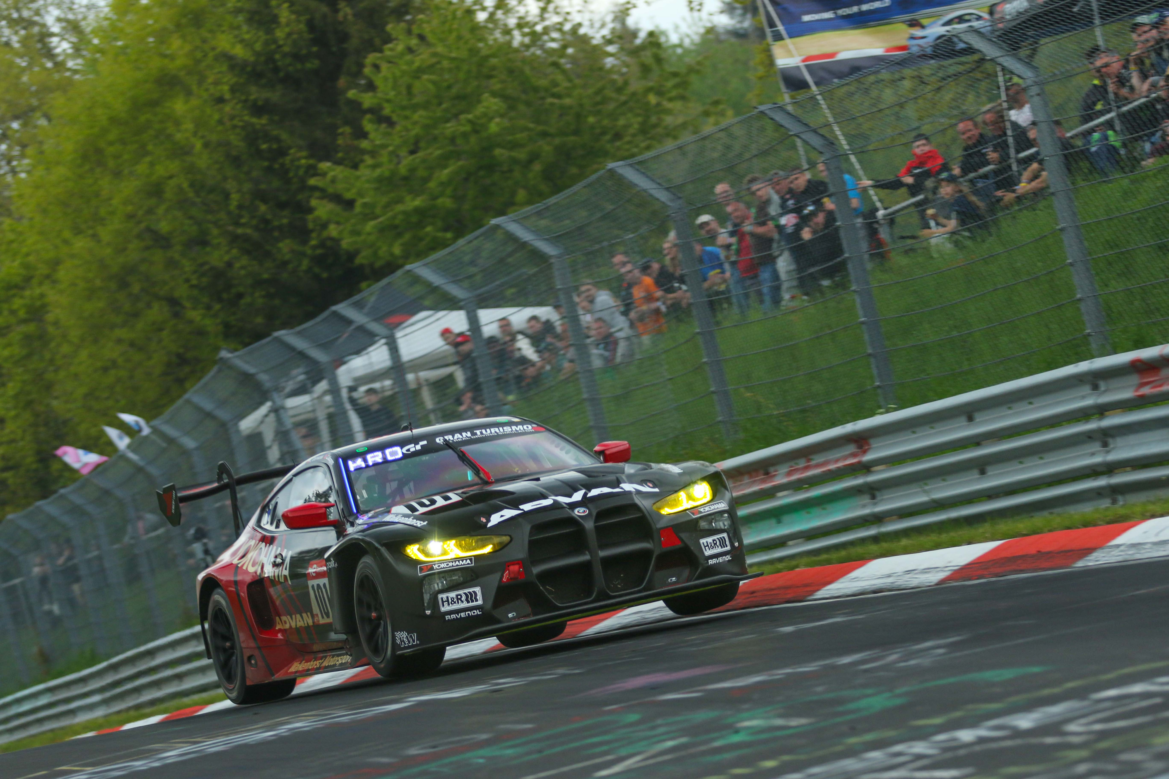 24h NBR: #102 BMW M4 GT3 vom Team Walkenhorst Motorsport nach Reparatur ...