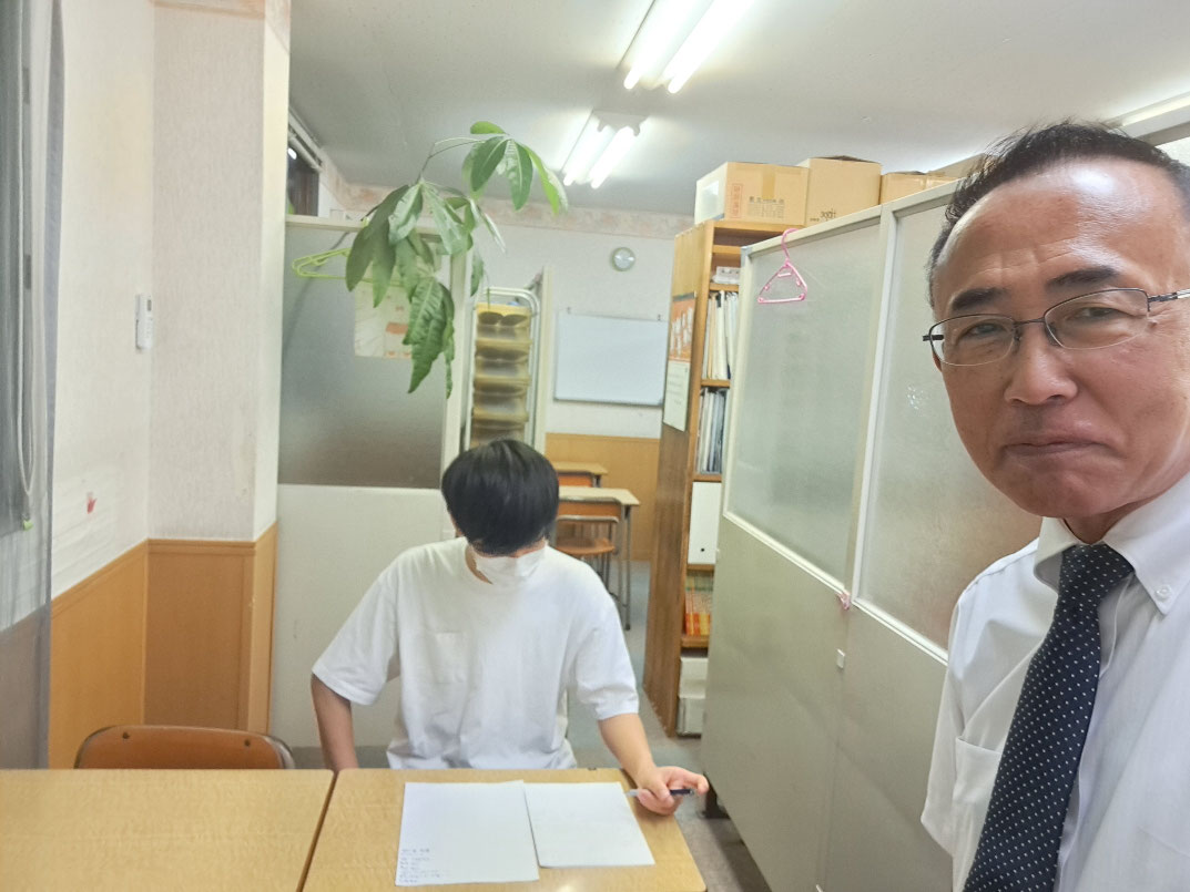 総合型選抜入試に向けて面接練習頑張ってました。コツは自分の言葉でしゃべれることですよ 八王子京王堀之内・相模原矢部の個別指導学習