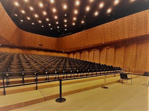 Der Kleine Saal der Elbphilharmonie - Hamburg by Rickshaw