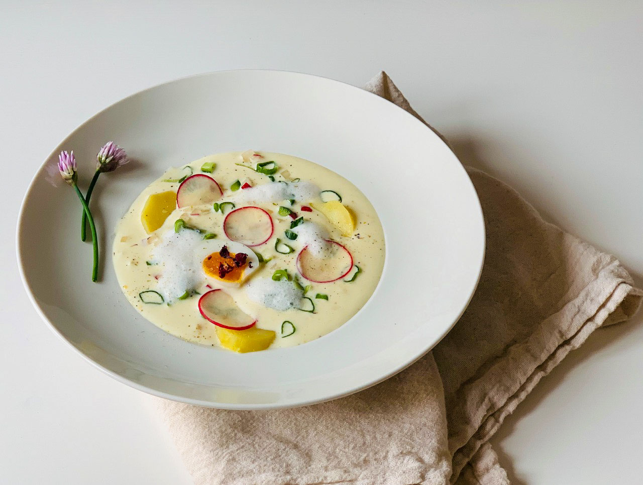 Okroshka - die kalte russische Suppe - Bertls-Kitchen!