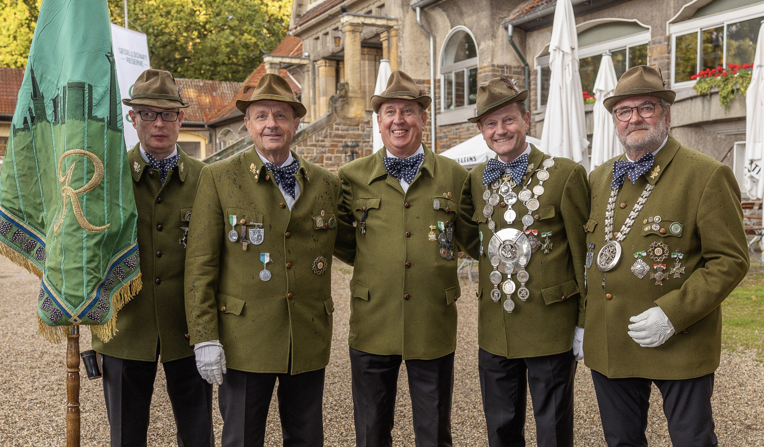 Gert Strauch wird Waldkönig! - Gesellschaft RESERVE e.V. 1858 Düsseldorf