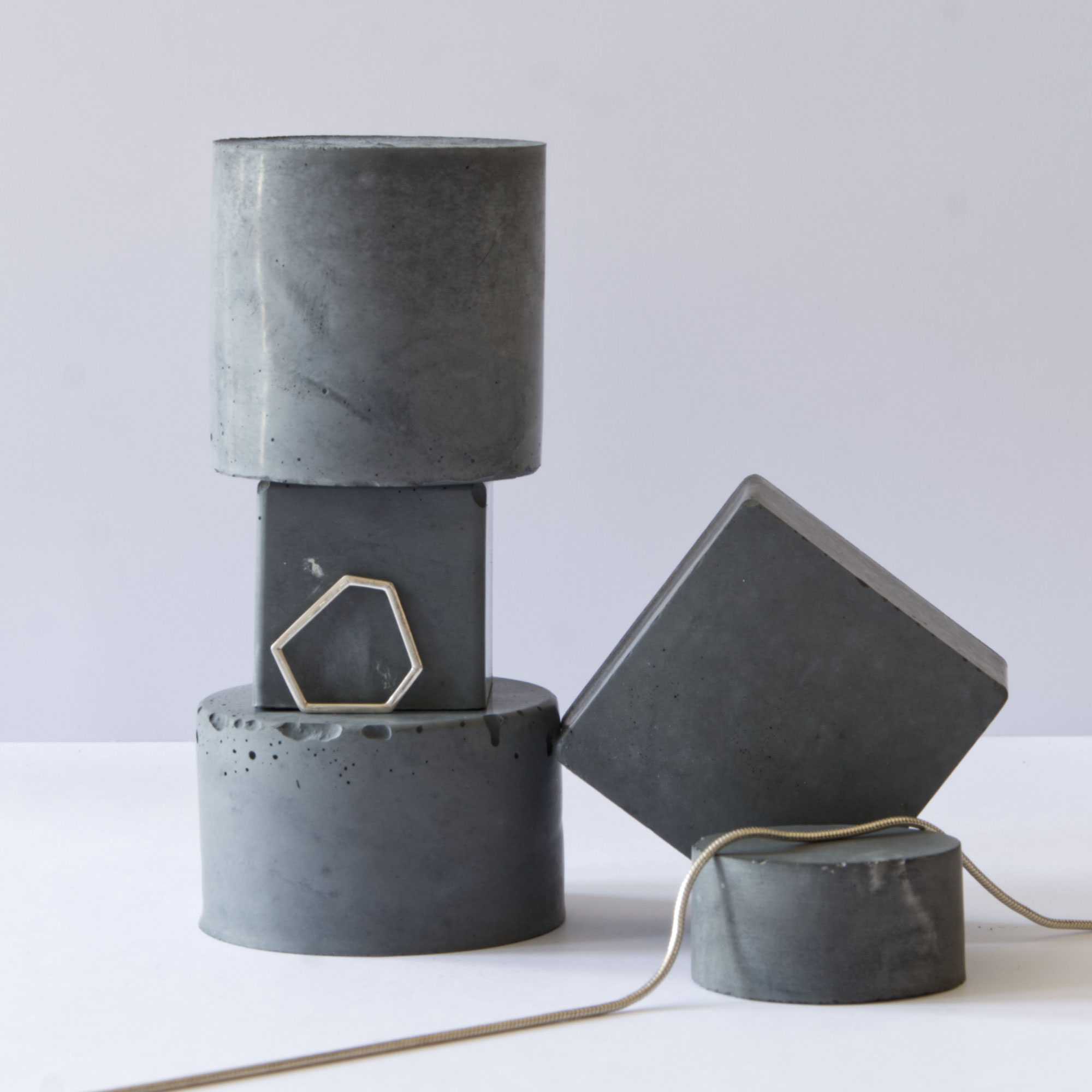How You Live and Work with Concrete Sculptures - PASiNGA displays