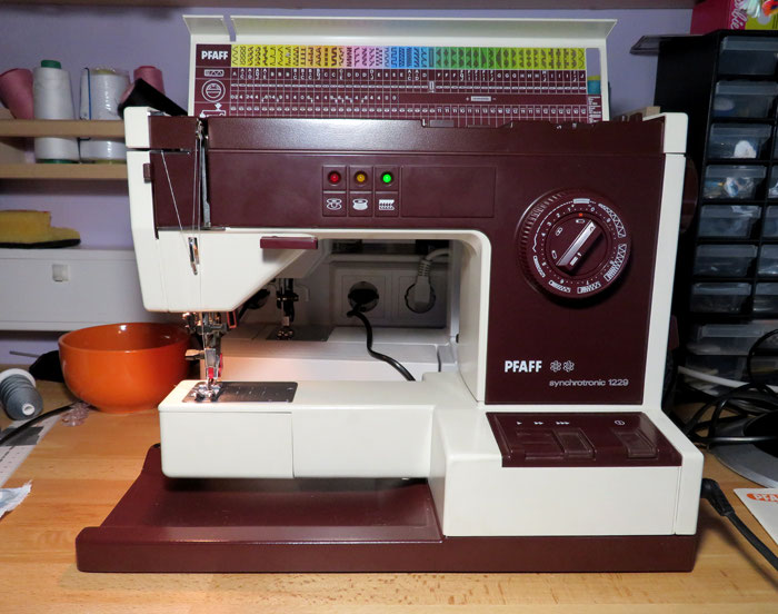 Pfaff synchotronic 1229 - naeherin-von-avalons Webseite!