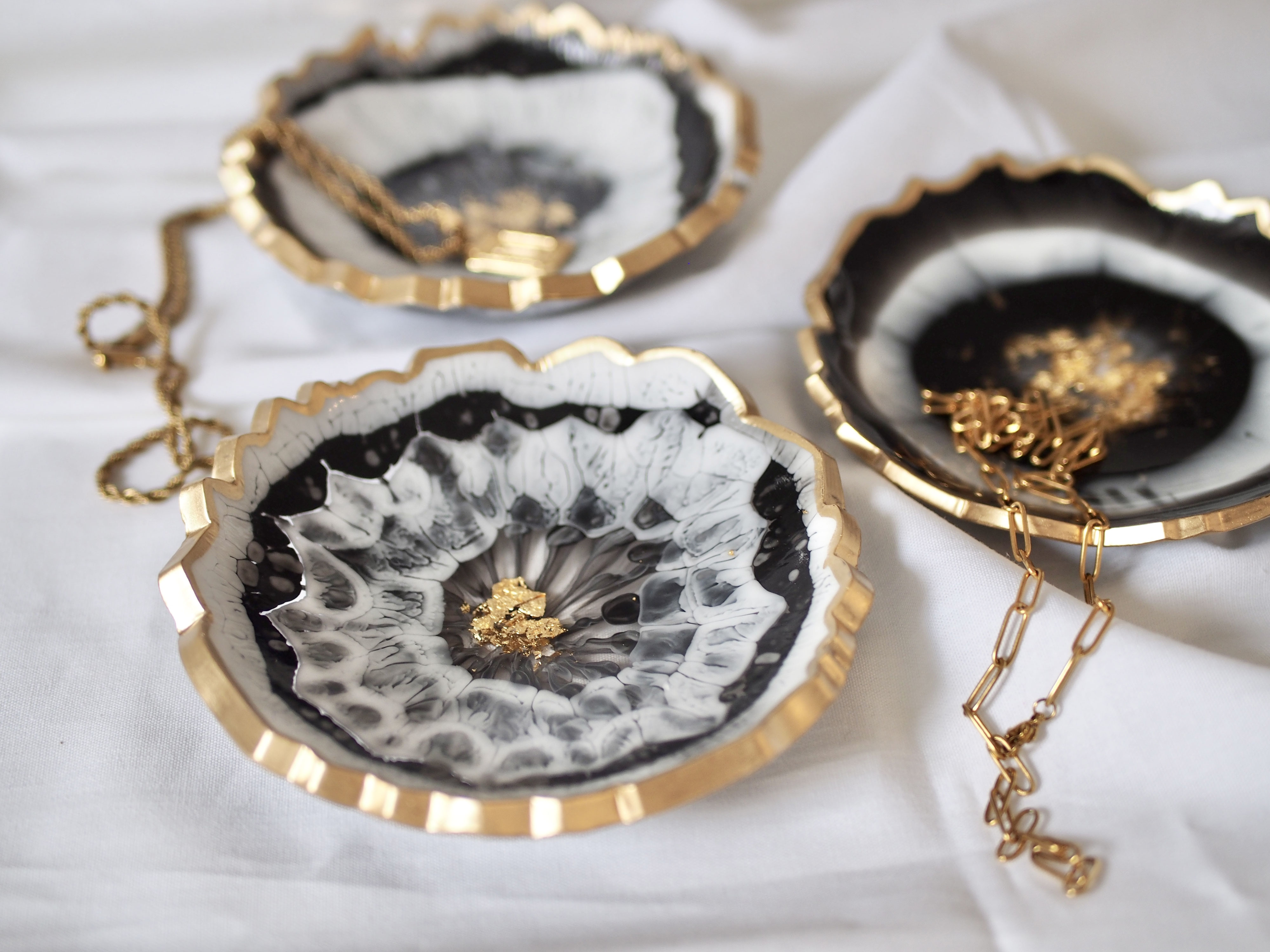 Resin Art - Hobby & Shop - becreativebyninas Webseite!