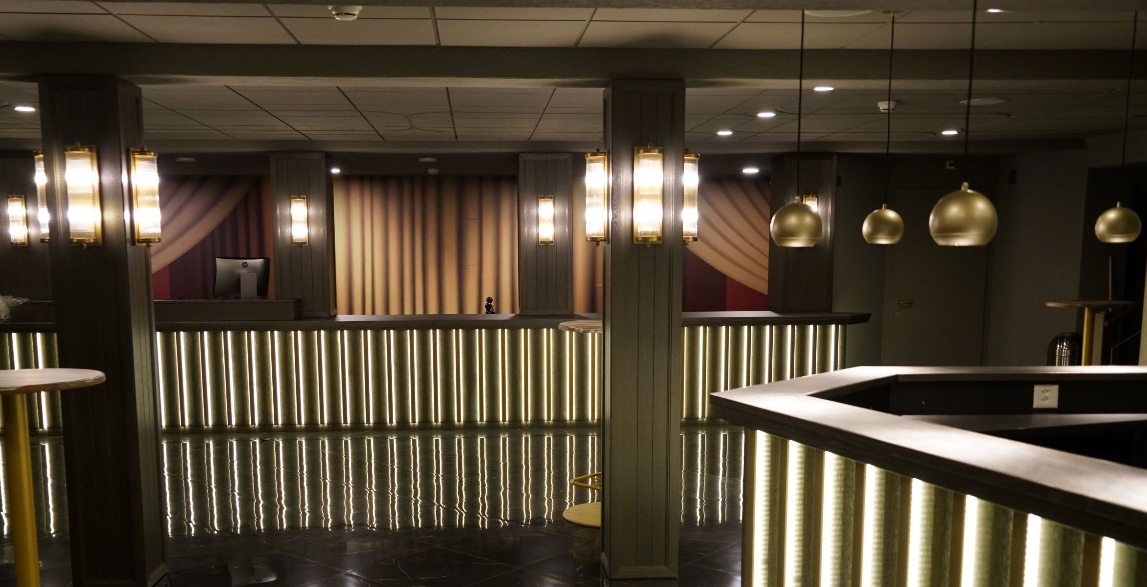 Unser neues Theater-Foyer - Willkommen im Theater Arth - Das Kulturhaus ...