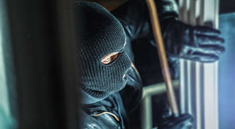 Ladri in Azione. Furto al Bar - frosinone web