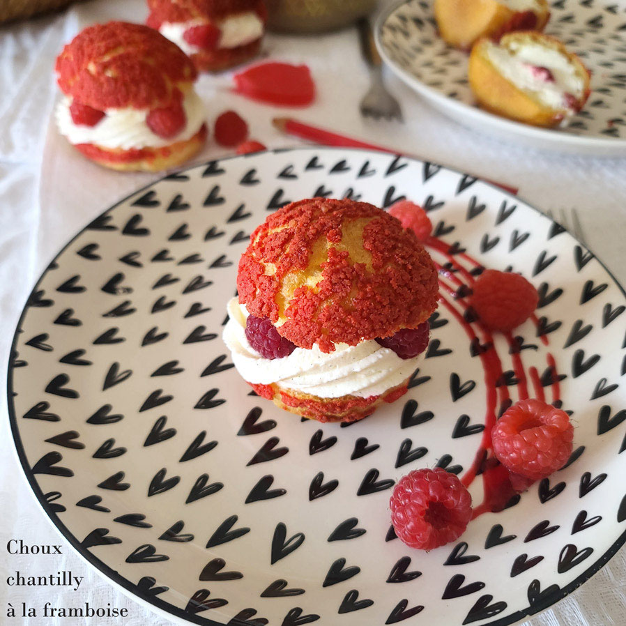 Choux chantilly à la framboise - Site de quiaimebienpatissebien