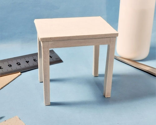 Anleitung Mini-Tisch aus Pappe - Lilliput Homes