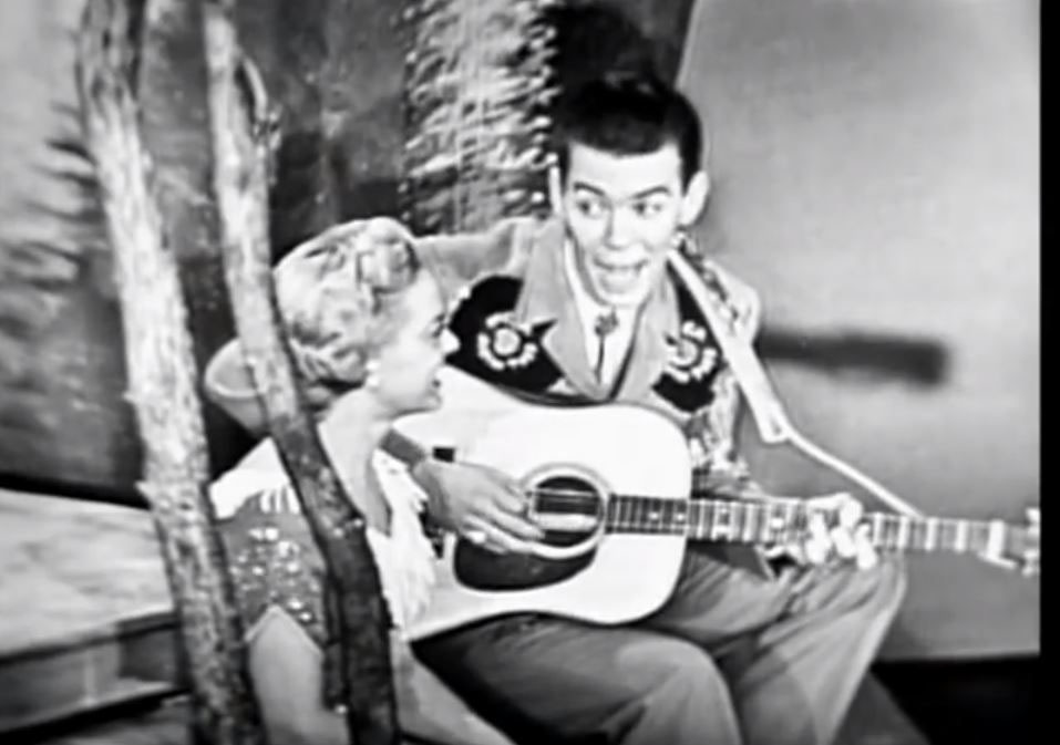 Justin Tubb And Goldie Hill - Looking Back To See - when the cowboy sings