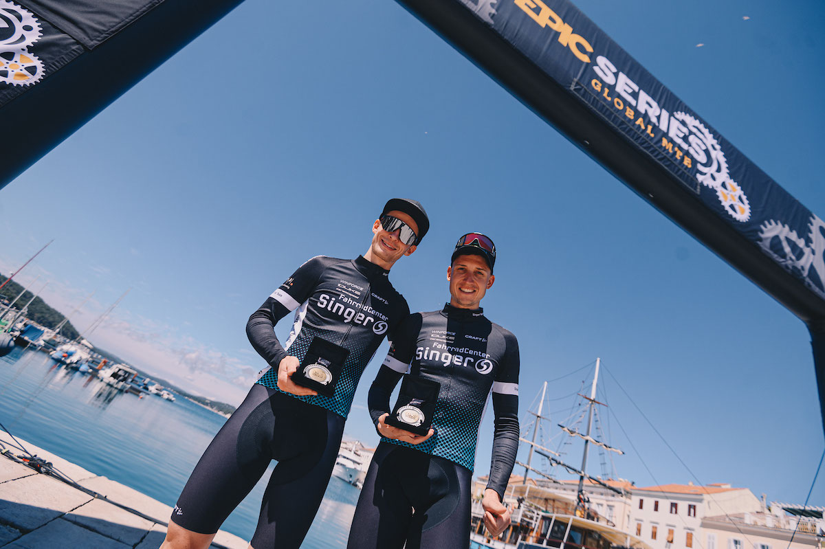 Traumwoche für das Singer Racing Team - VeloTOTAL - Aktuelles zum Radfahren