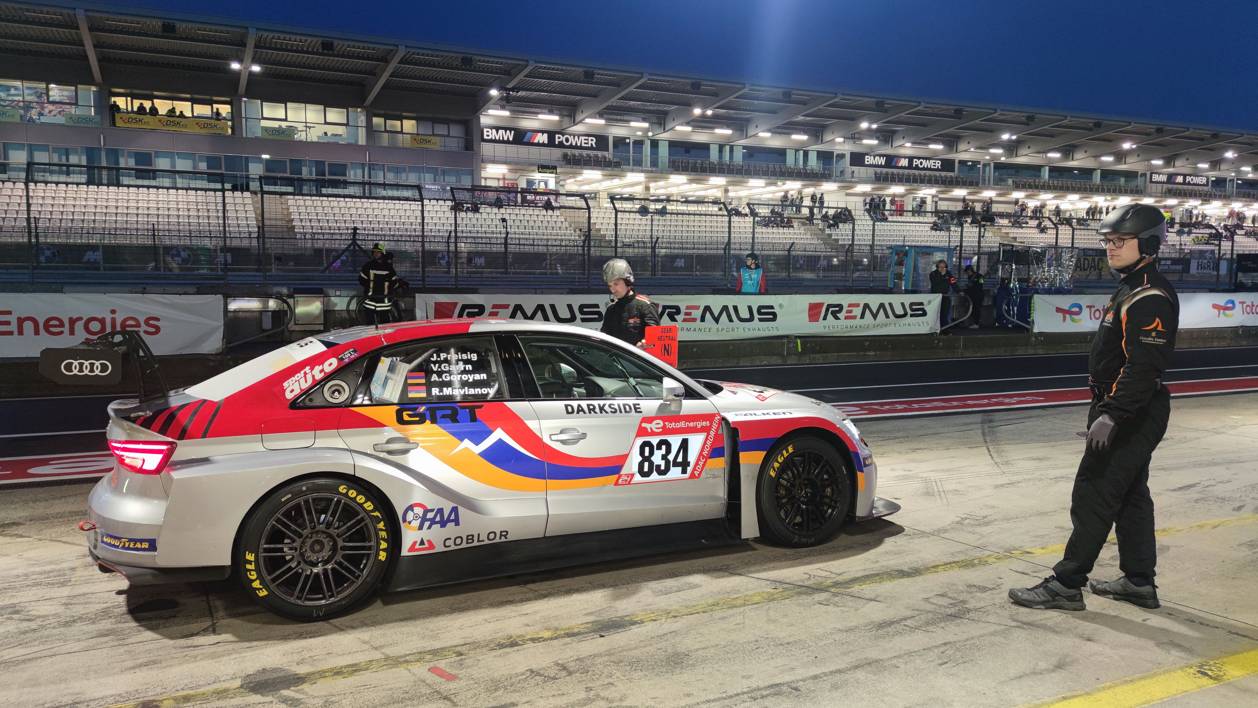 „Neue Modelle, neue Ausrichtung, neuer Standort“ - Neues von Sharky ...