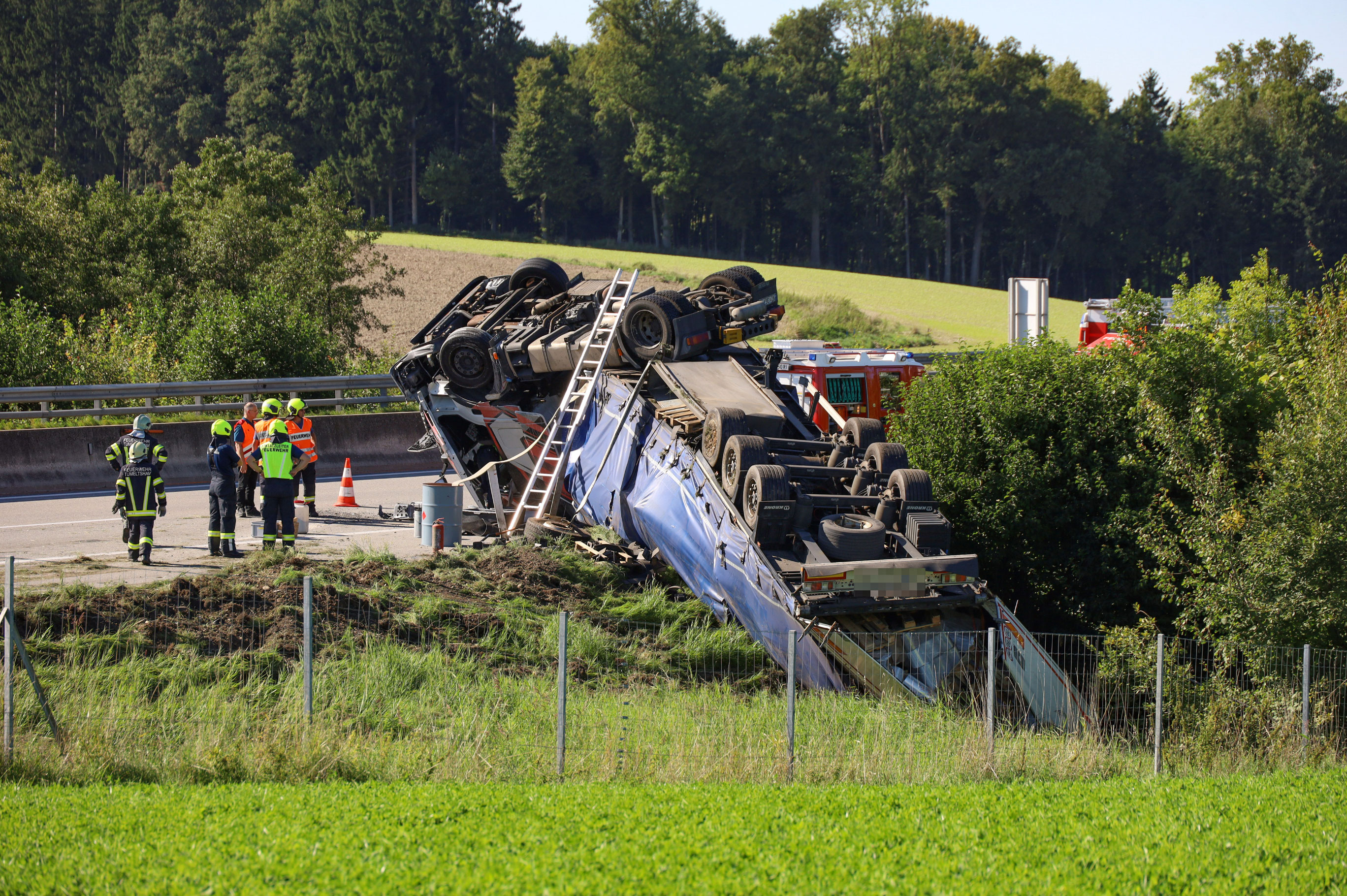 Schwerer Unfall auf der A8 - Pressefoto Scharinger