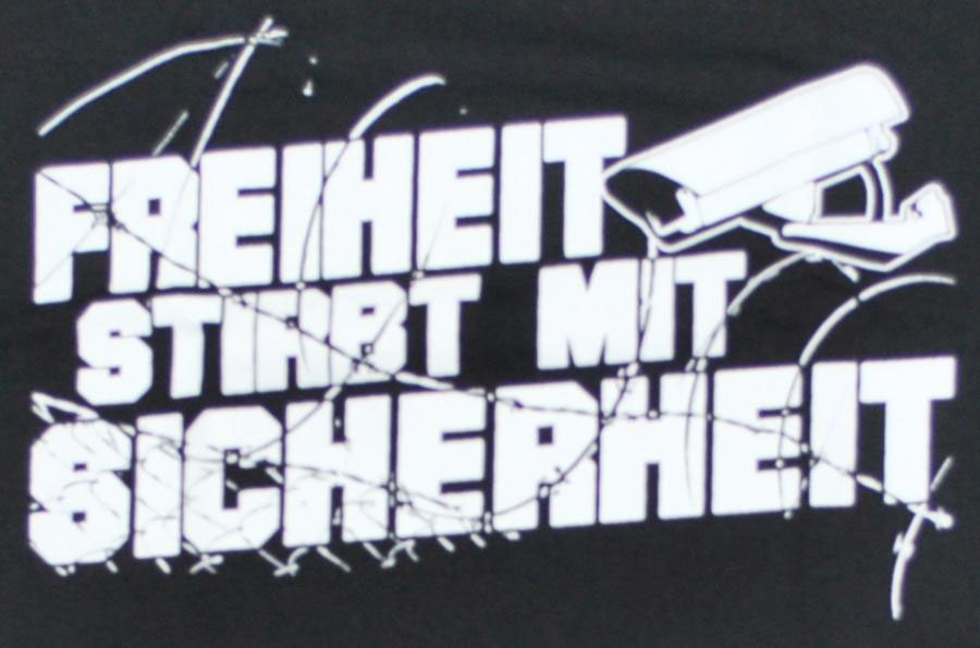 75 Jahre Grundgesetz - Freiheit stirbt mit Sicherheit (PE) - DIE LINKE ...