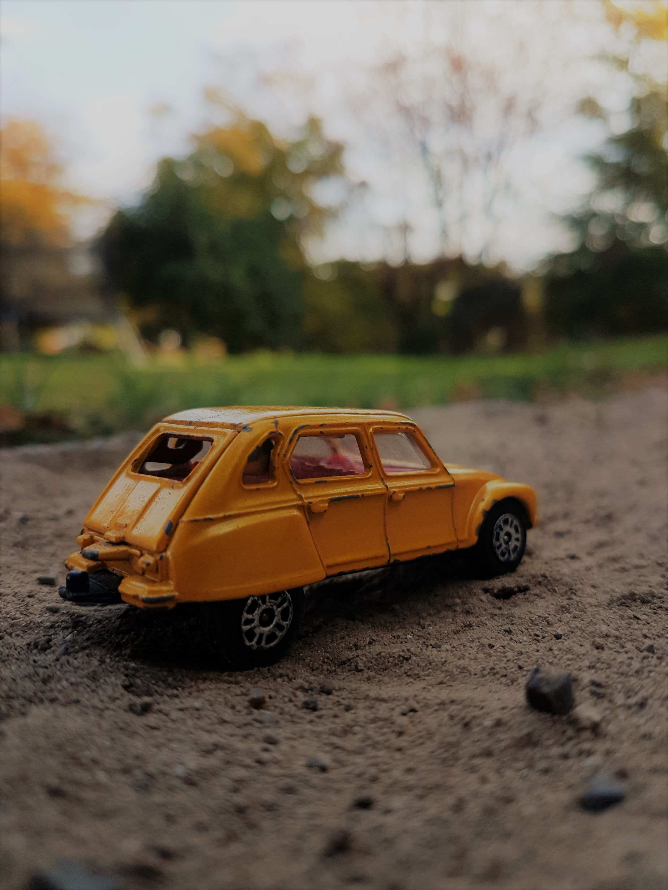 Unterwegs mit dem Schlaglochsuchgerät - barfuss Sitzerhöhungen für ...