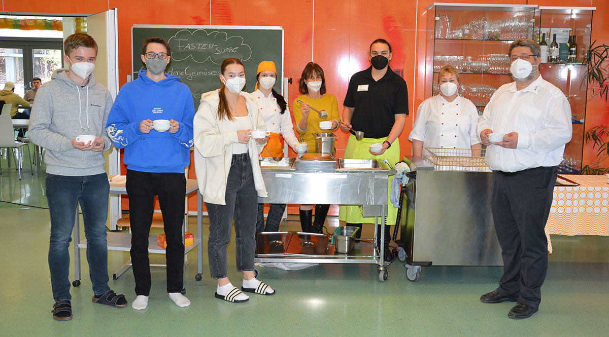 Traditionelles Fastensuppenessen im BBSZ Horn - Horner Internet Zeitung