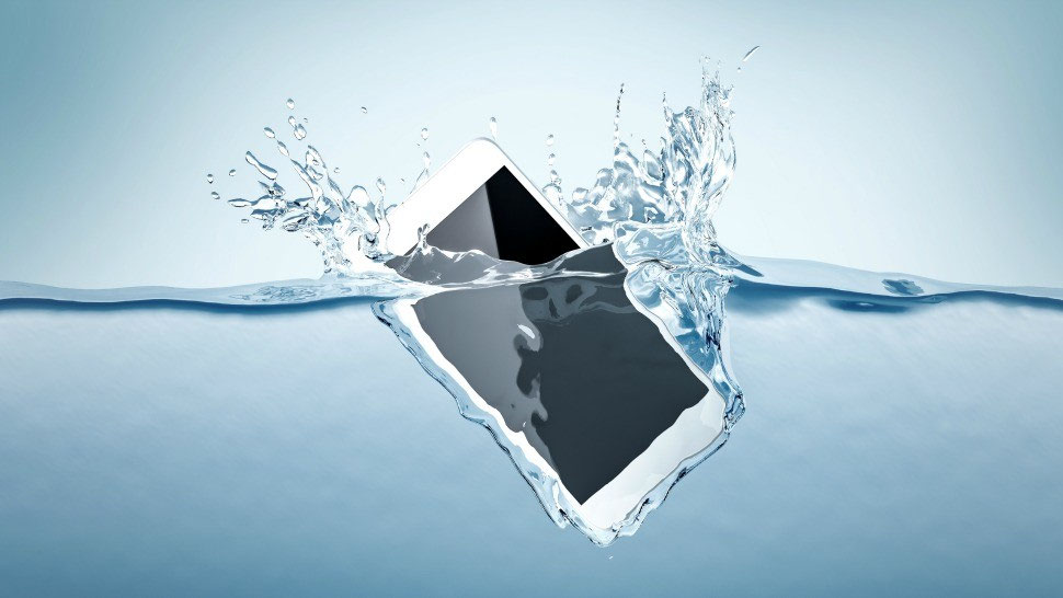 What to do if your phone gets wet - Smartphone & Gadget Tips
