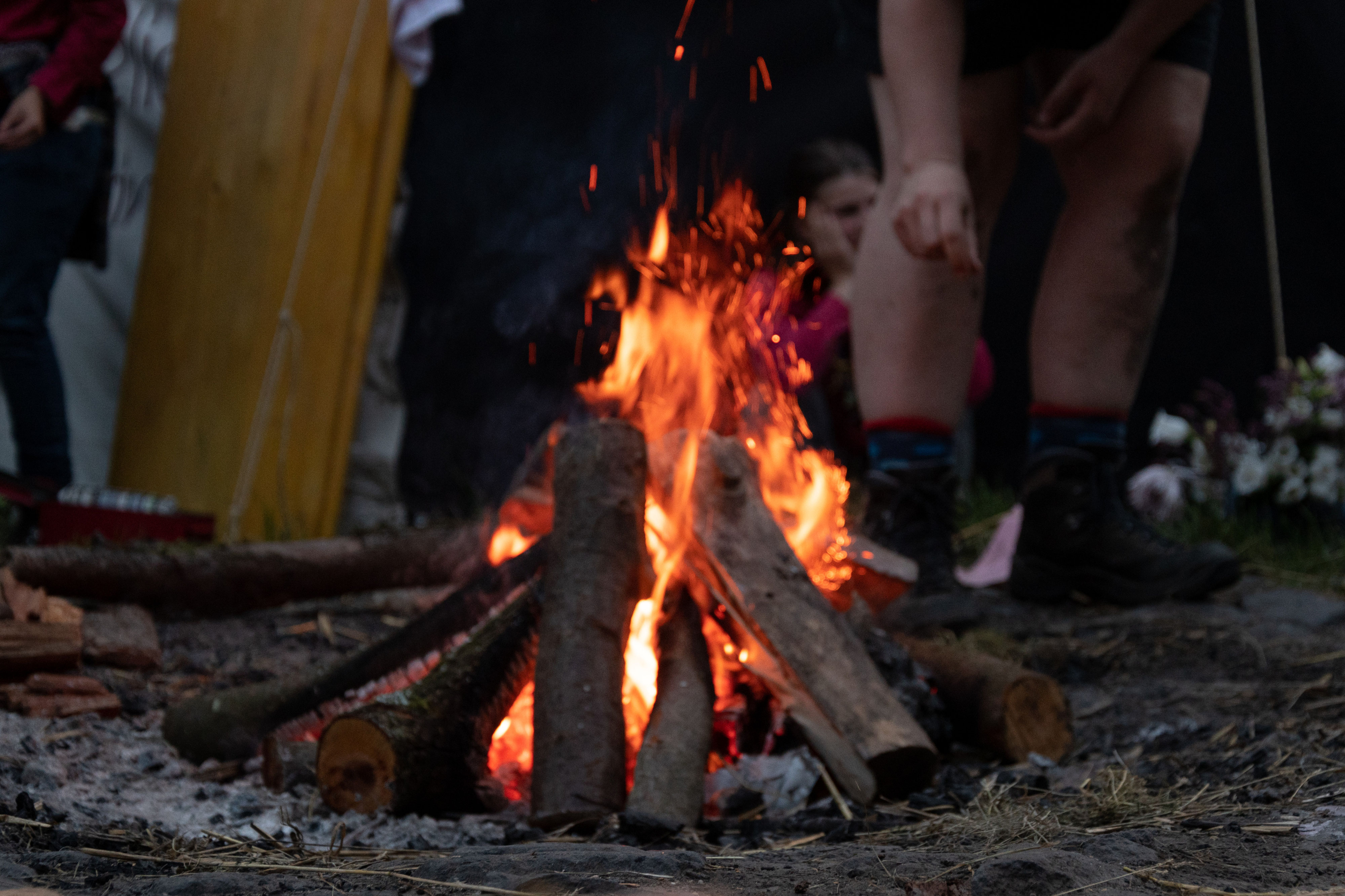 Einladung zum Lebendigen Adventskalender - Heliand Pfadfinderinnenschaft