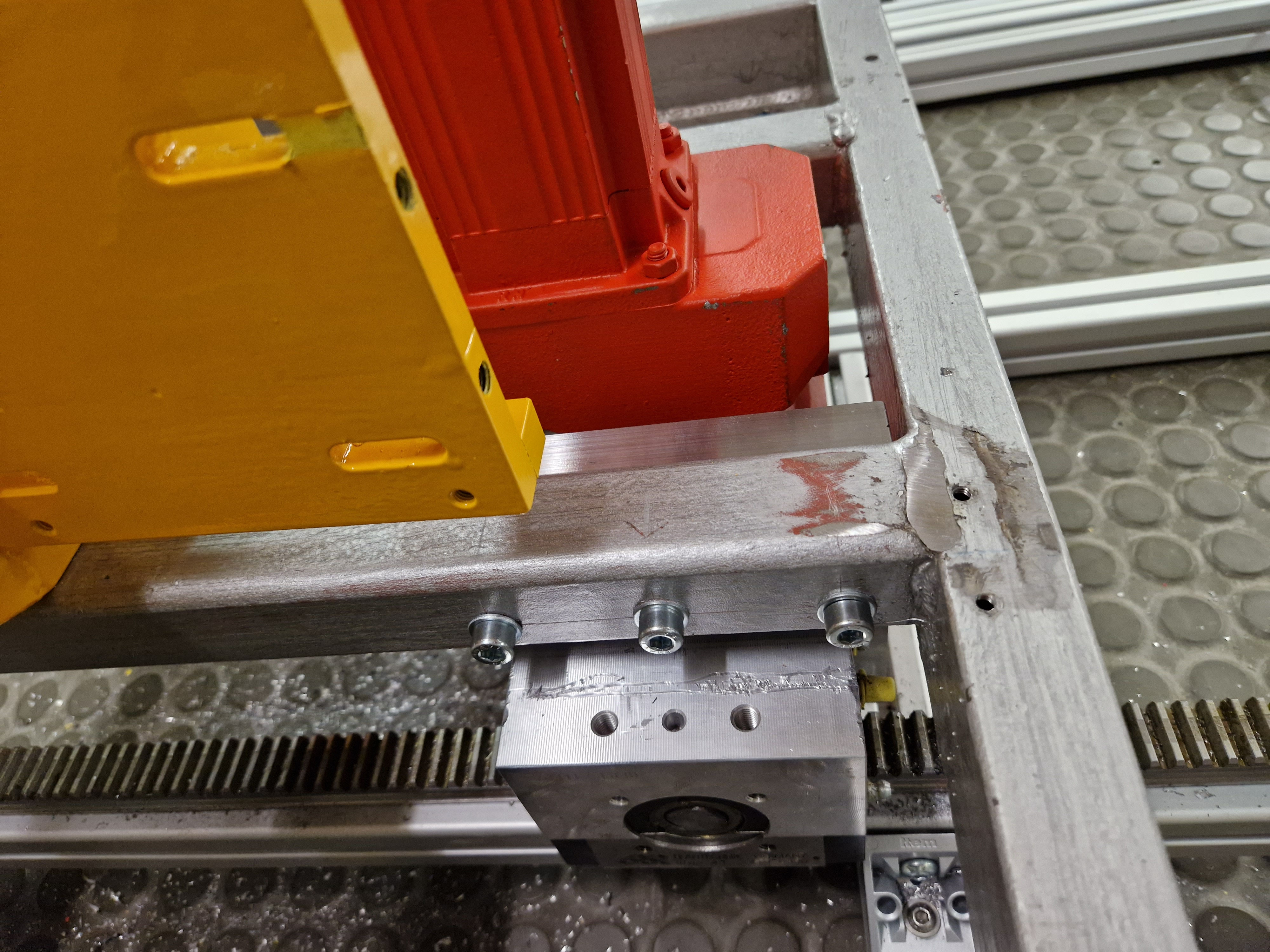 Robin Schmidt - synchronoxs Webseite!