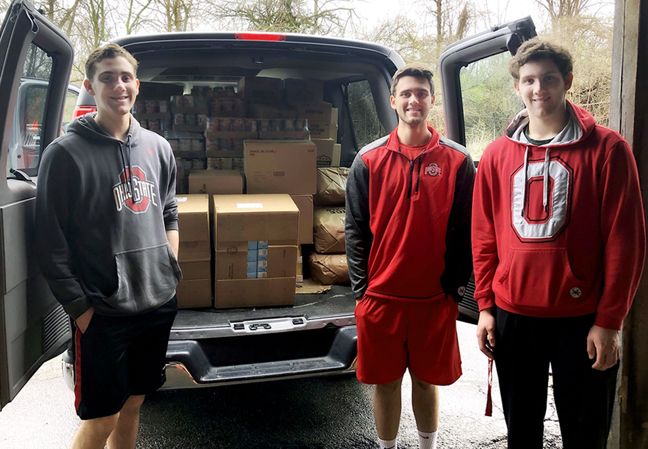 Despite Social Distancing, Jewish Family Service Heldman Family Food ...