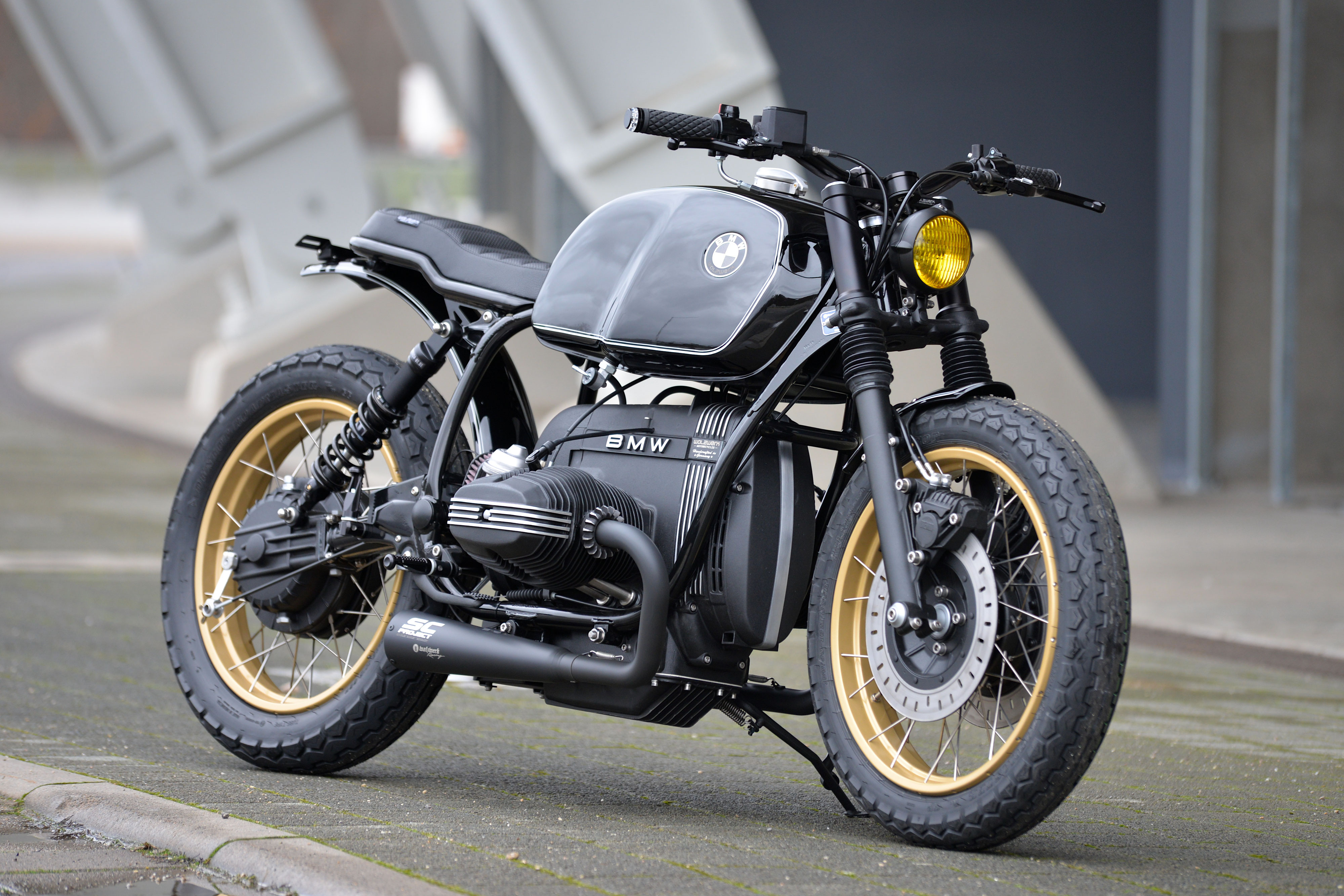 New SCHIZZO®: Classic Tracker in "black & gold"! - WalzWerk® Motorcycles