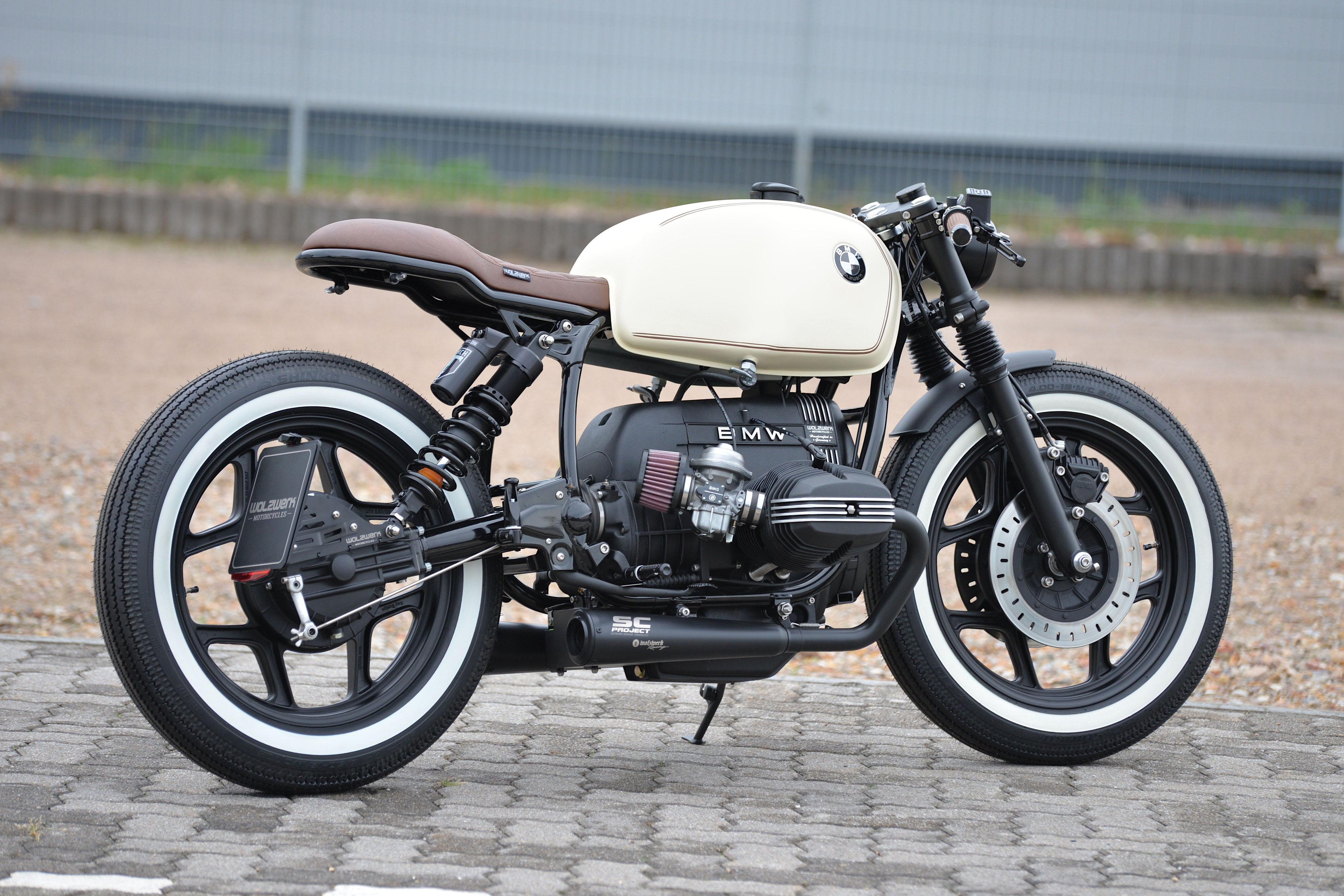 New Bike: SCHIZZO® Cafe Racer in Porsche "Light Ivory"! - WalzWerk ...