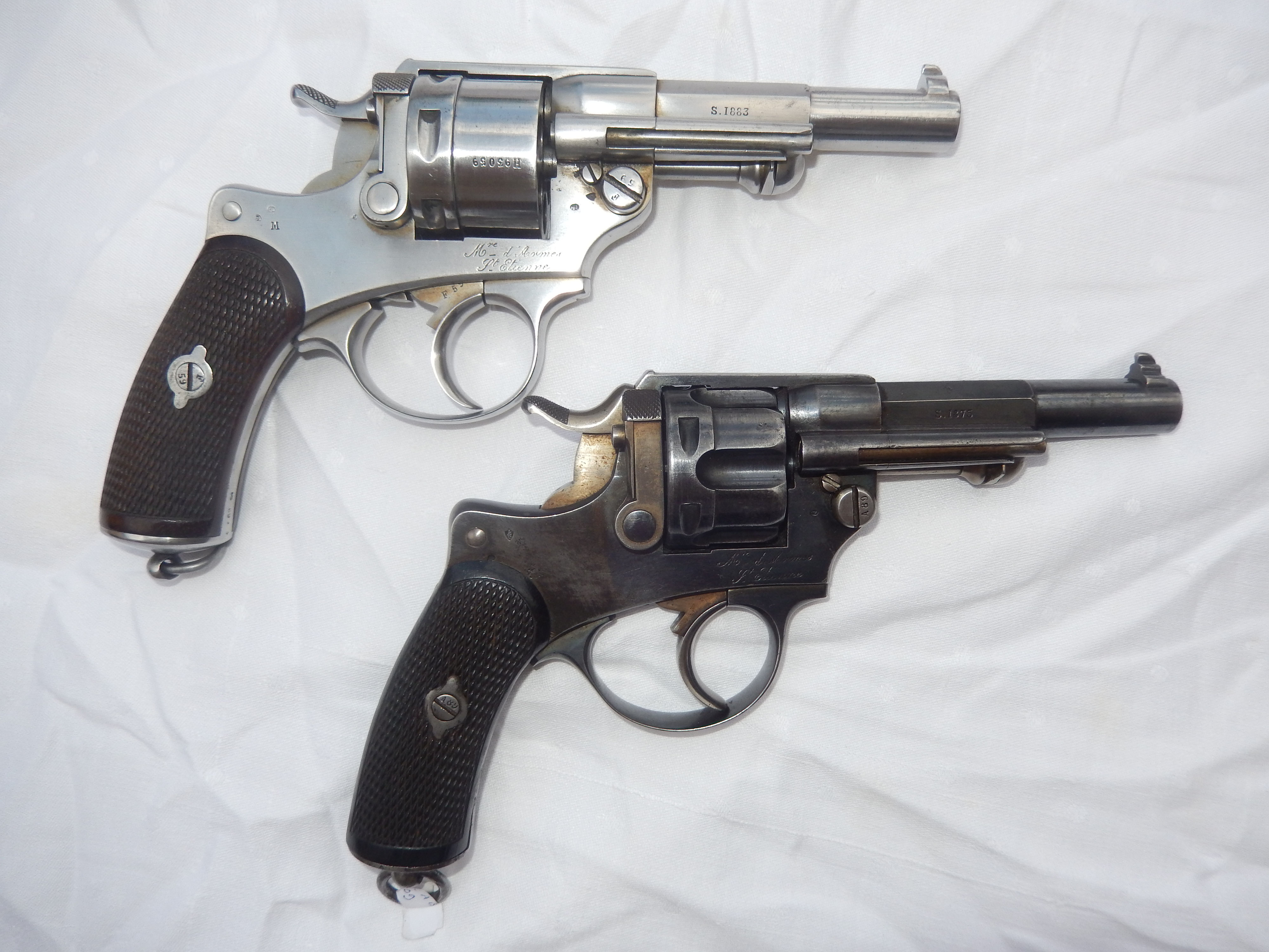 REVOLVER MAS MLE 1873 et l'OFFICIER 74 - comptoirantiquedebourgogne