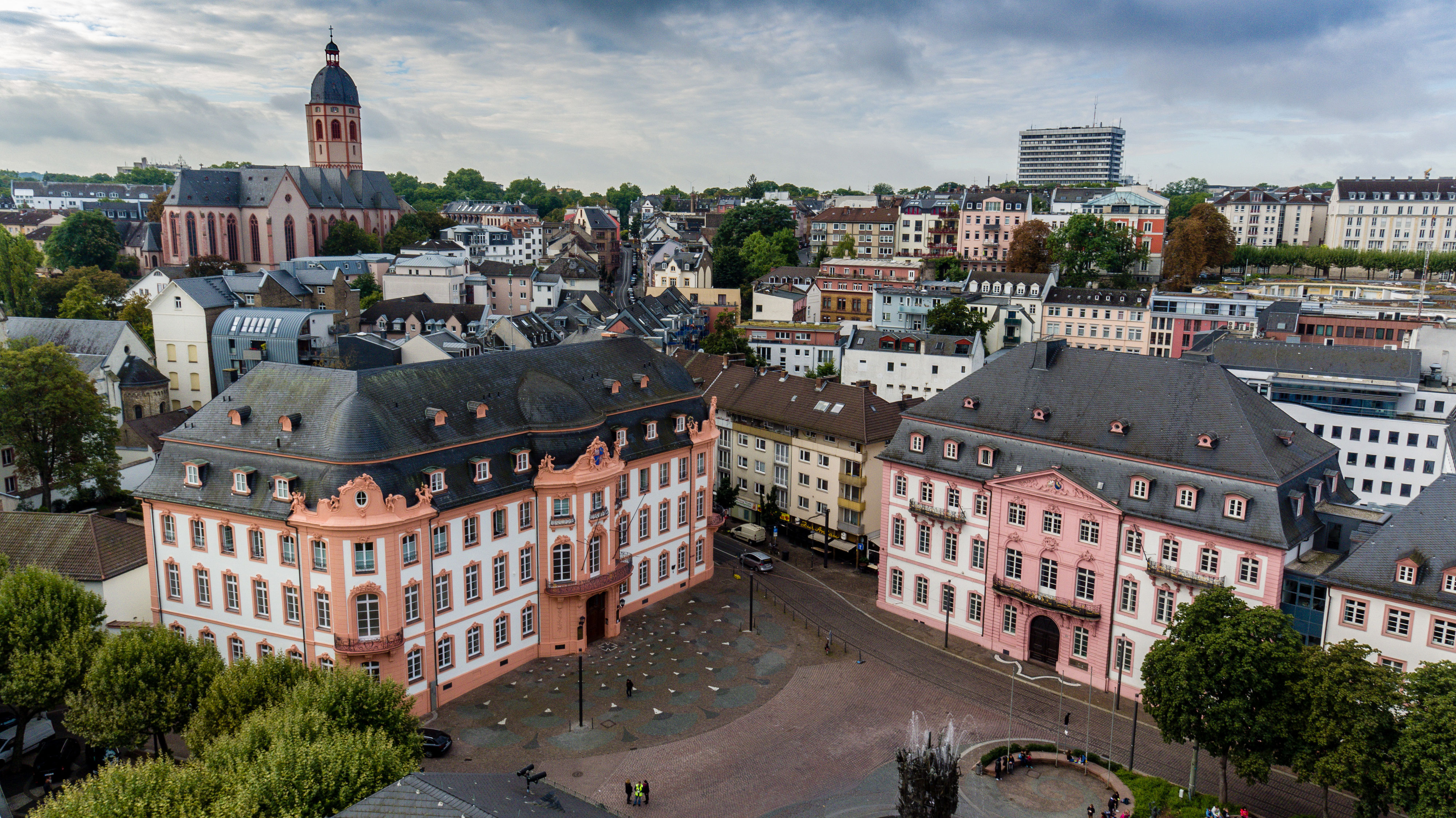 Schillerplatz Mainz: Luftbilder für Ministerium - Nahecopter