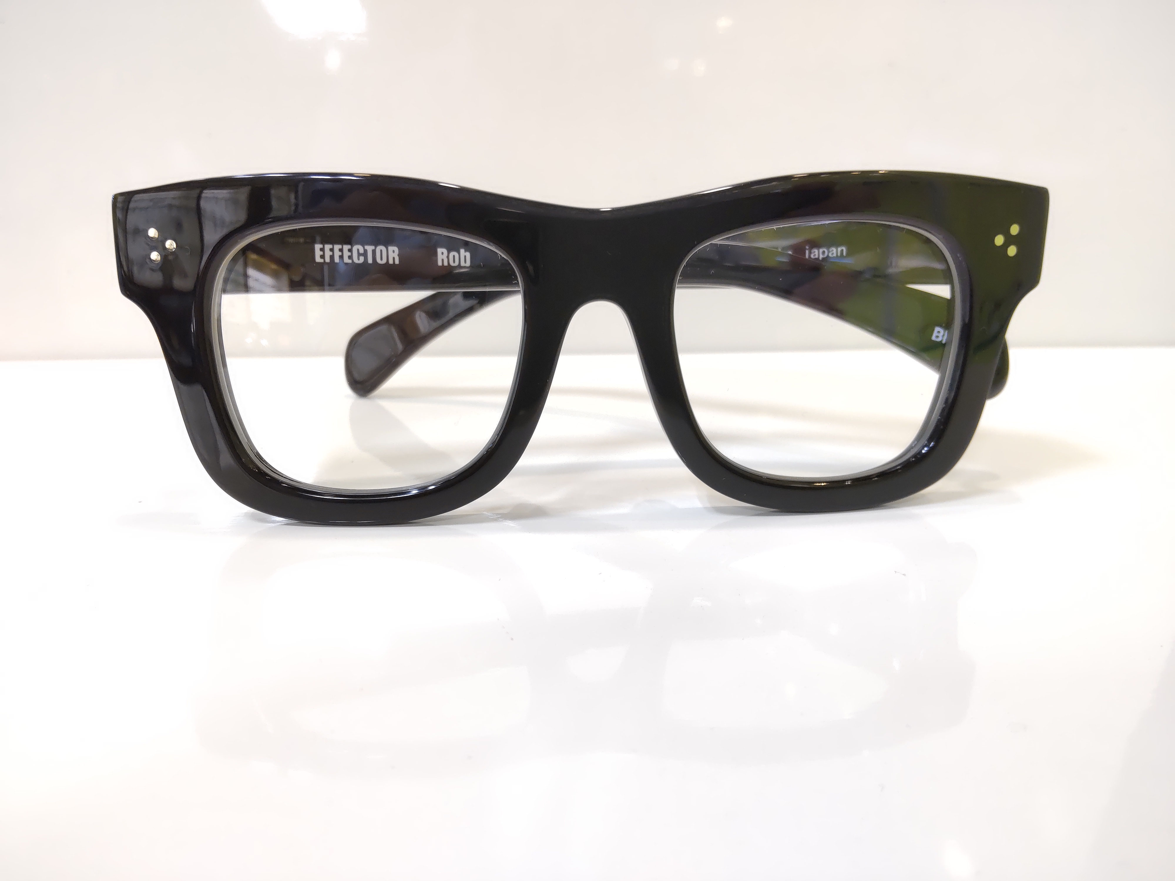 パンチの効いたEFFECTOR Robが入荷しました。 - optica morikawa