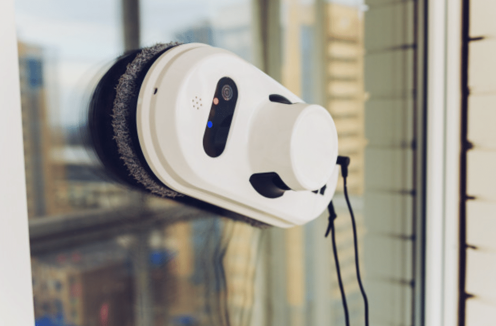 Robot ou laveur de vitres professionnel : quelle solution choisir ...