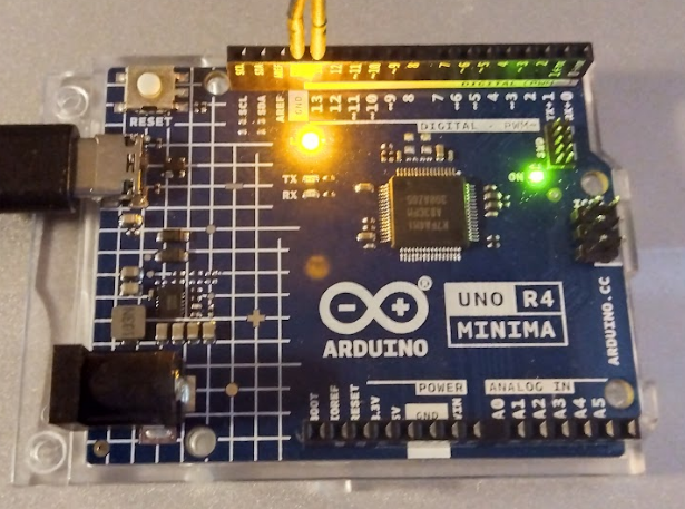 Arduino UNO R4 Minimaでタイマー割り込み - sunday-engineer is here.