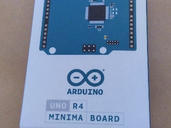 Arduino UNO R4 Minima - sunday-engineer is here.