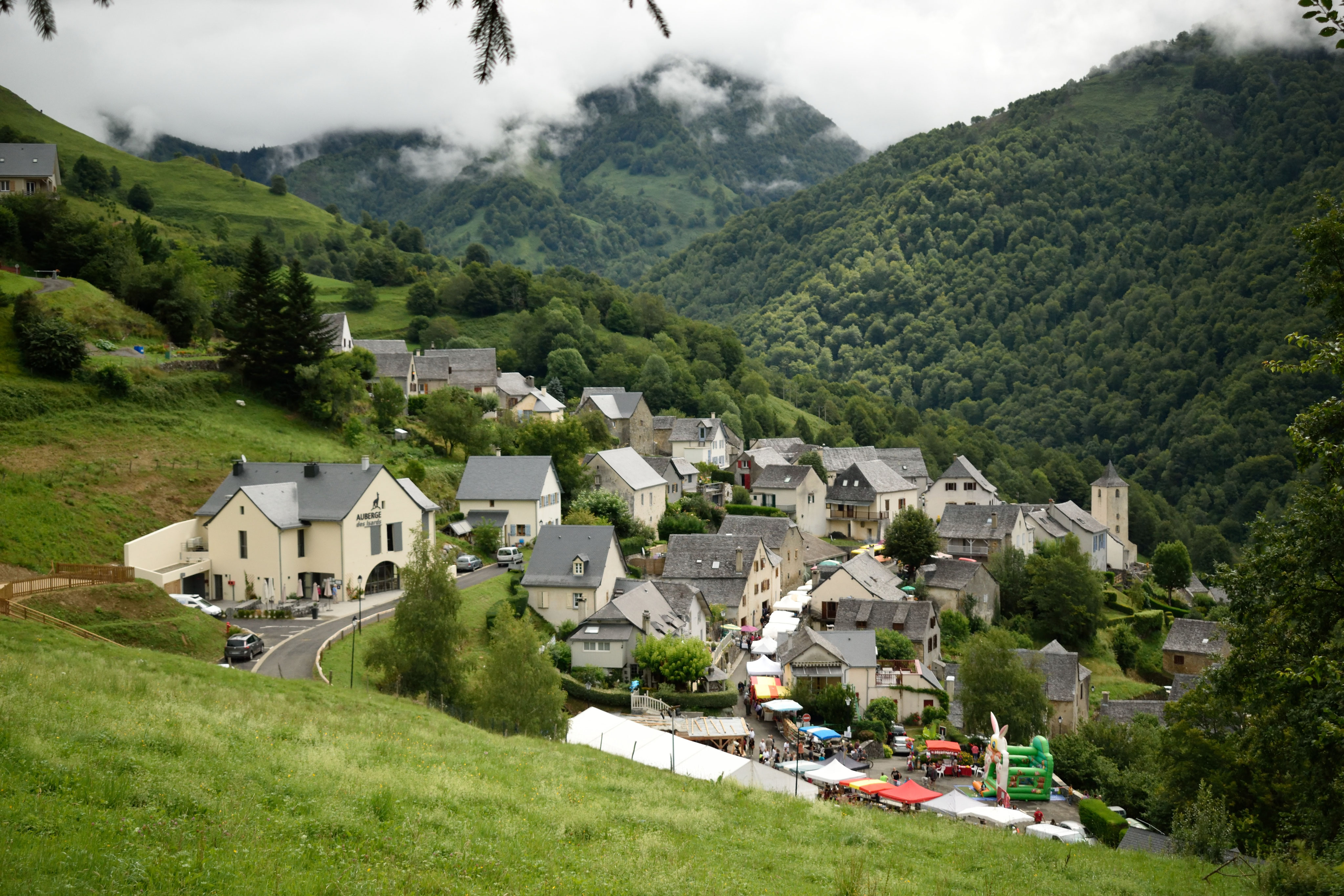 Le Village d'Aydius - Gite La Curette (gite Cournau) location vacance ...