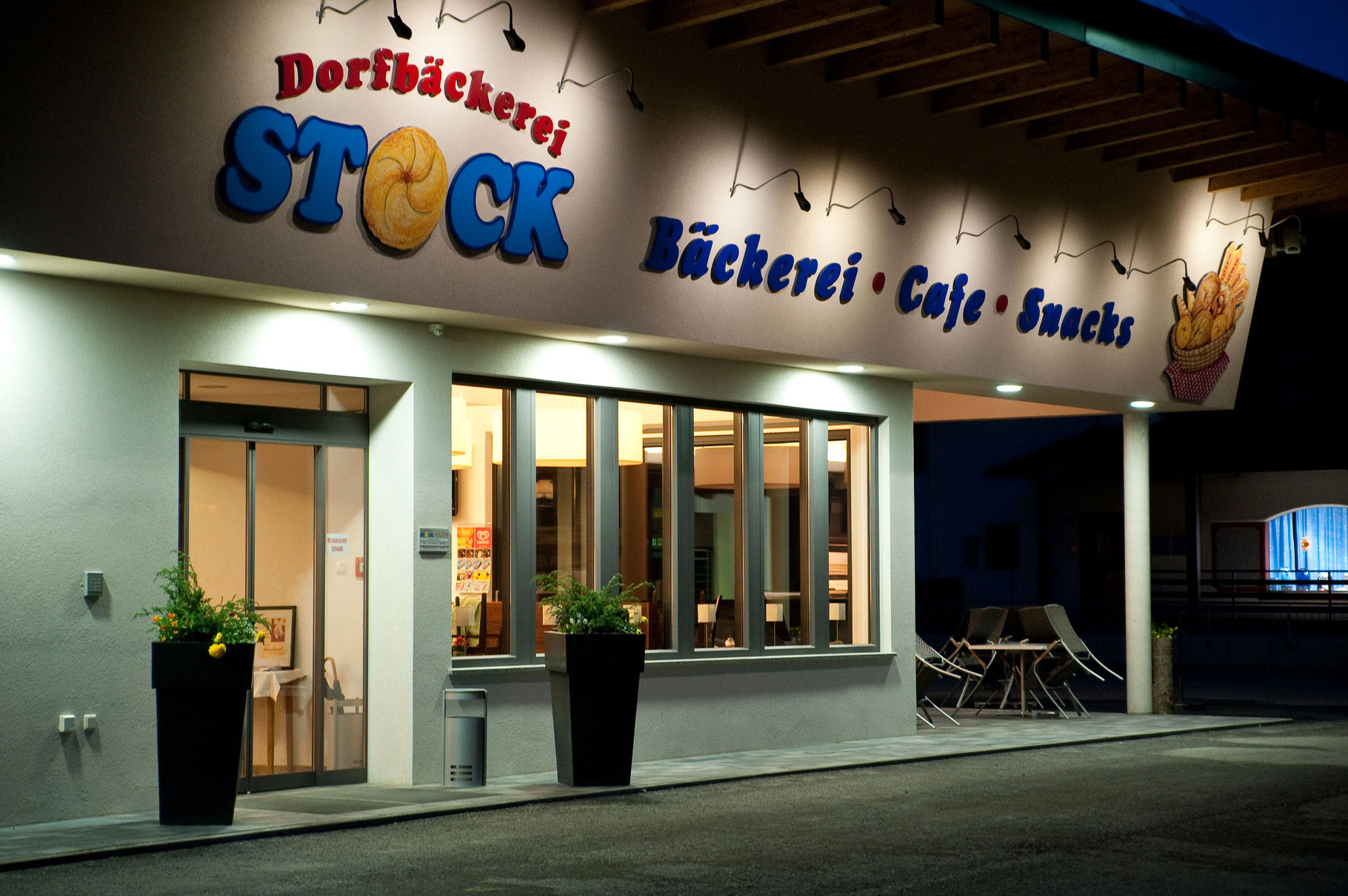 Beschriftungen, Schriften & Beklebungen - WERBETECHNIK & DRUCK TIROL ...