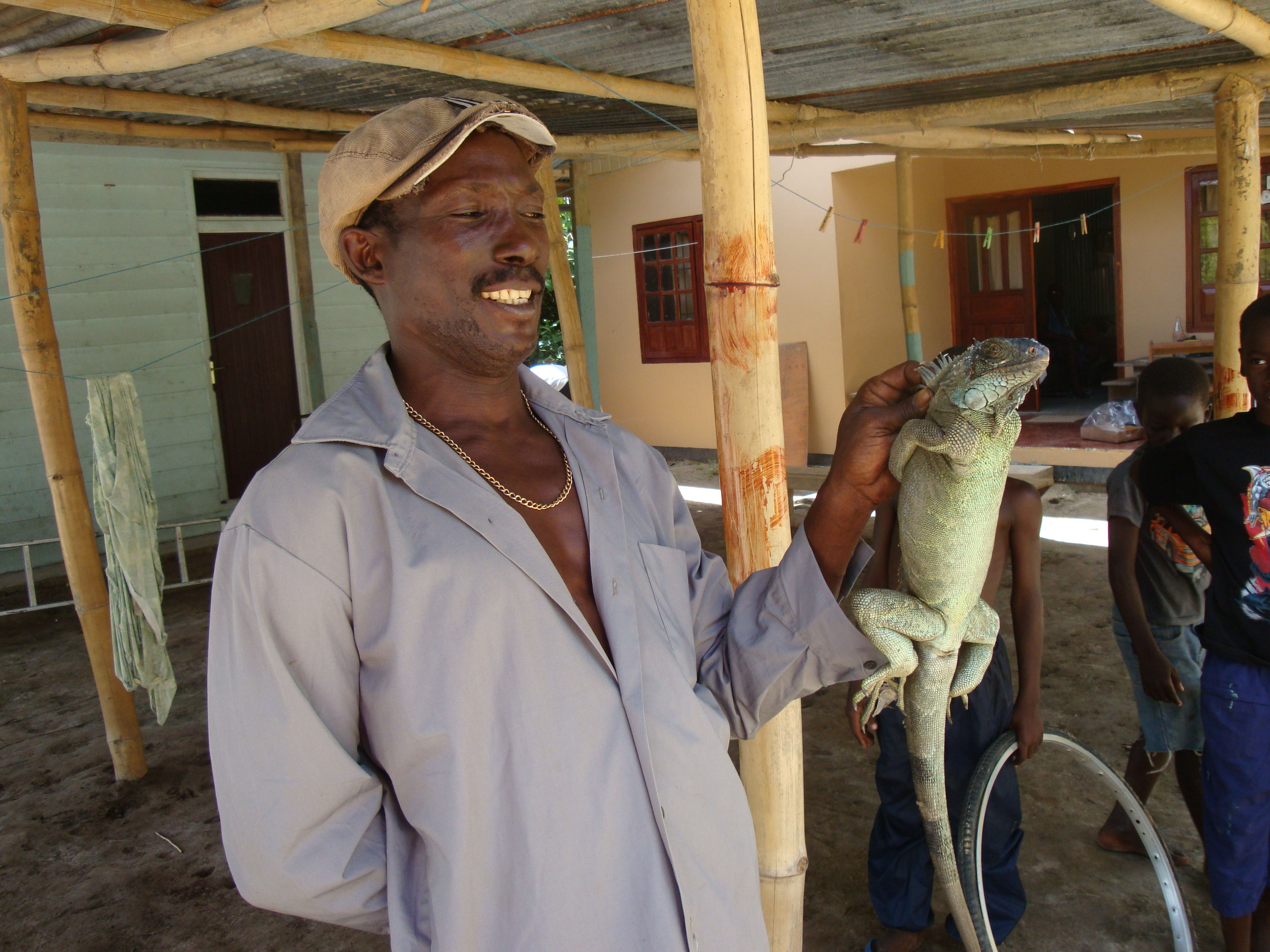 Santigron - Marrondorp - Suri-tours: tours voor een onvergetellijke ...