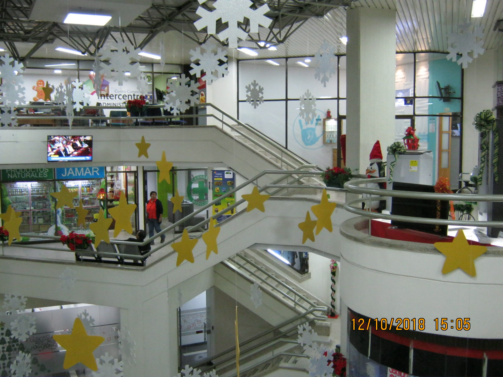 Acerca de - Intercentro Centro Comercial- Tu Lugar en el Centro.......