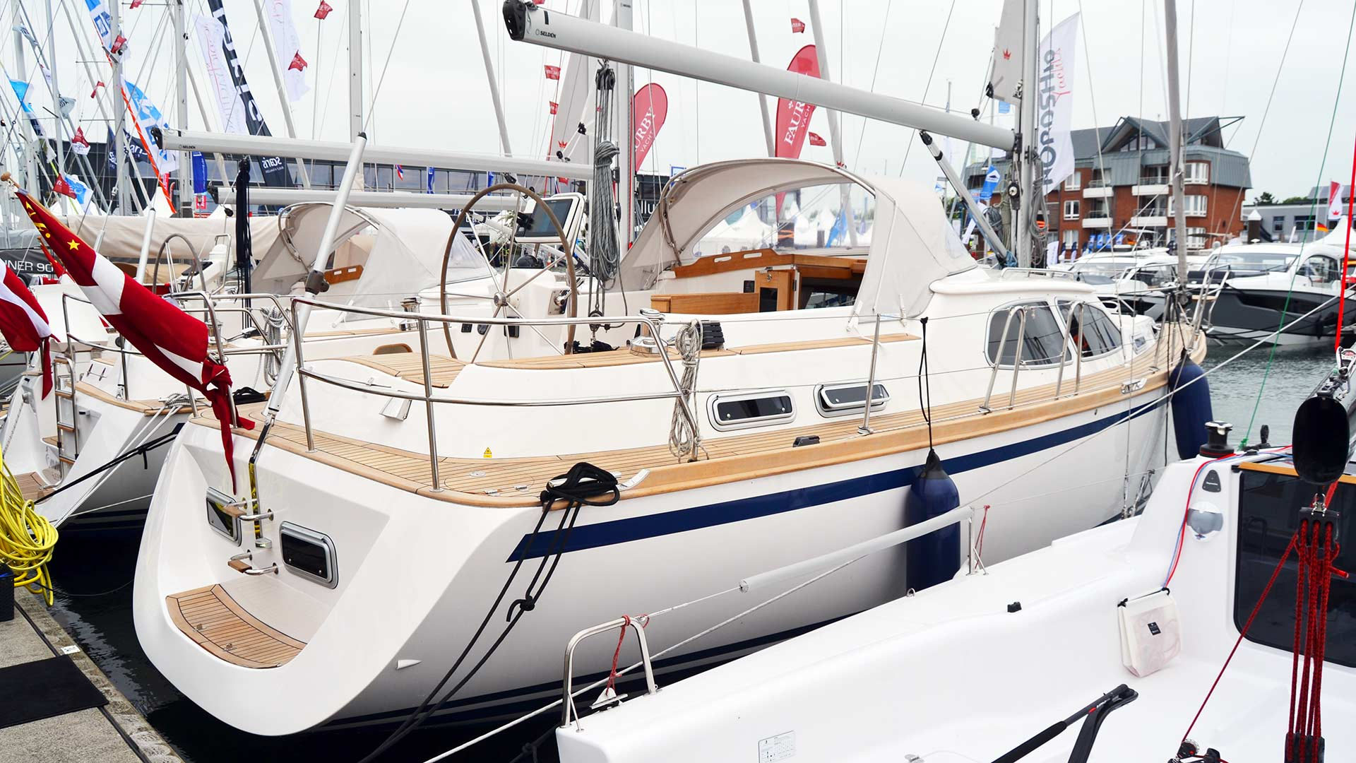 Nordship 380 DS が日本に進水 - risemarine ページ！