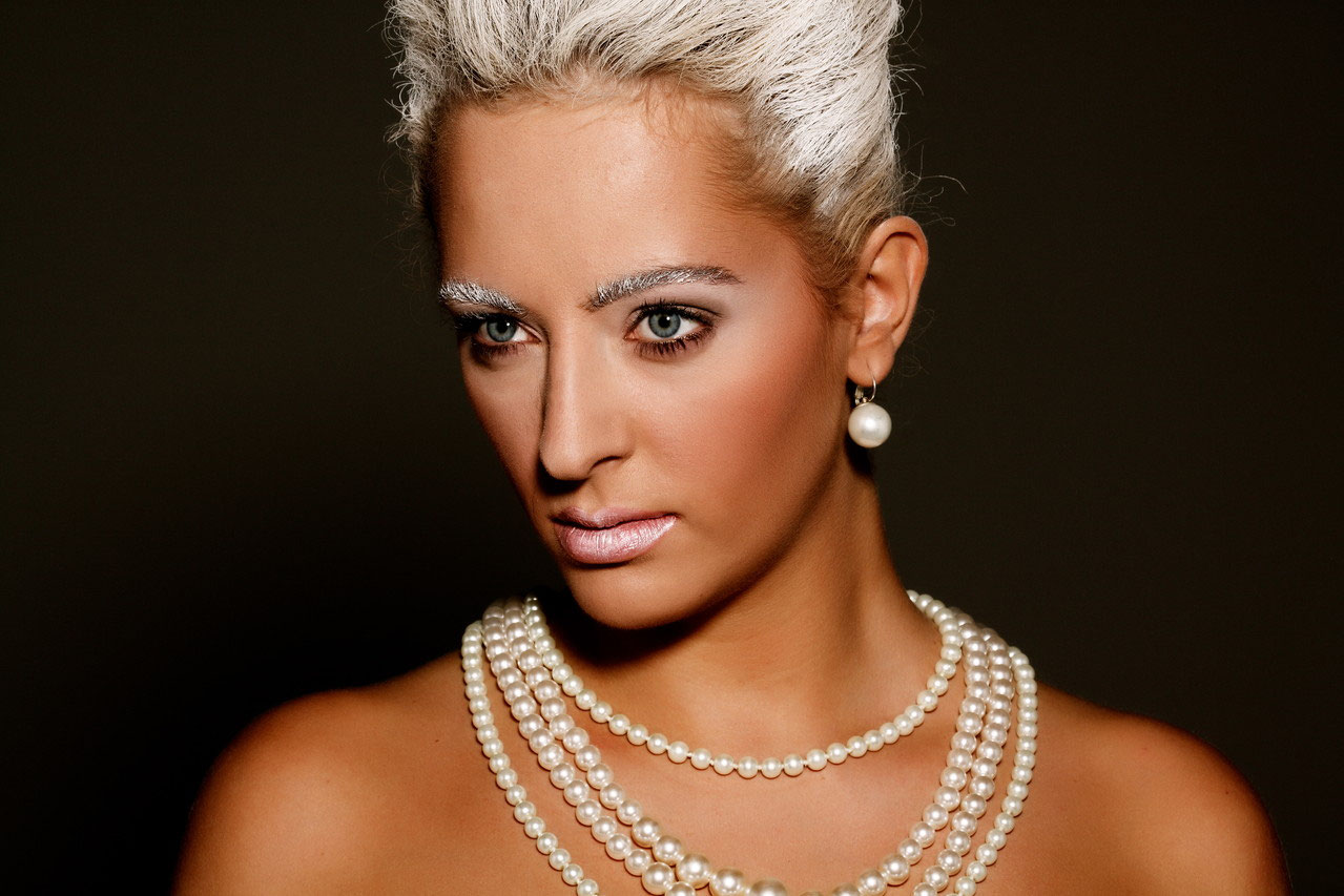 Maskenbildnerin und Friseurin - Lisa Seidel