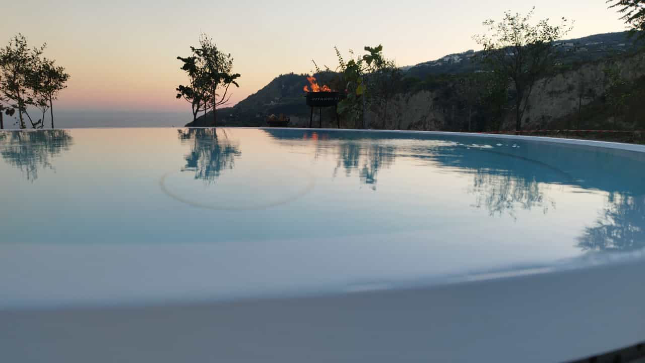 Panoramic Terrace with Gazebo, private Showers and Jacuzzi for private ...