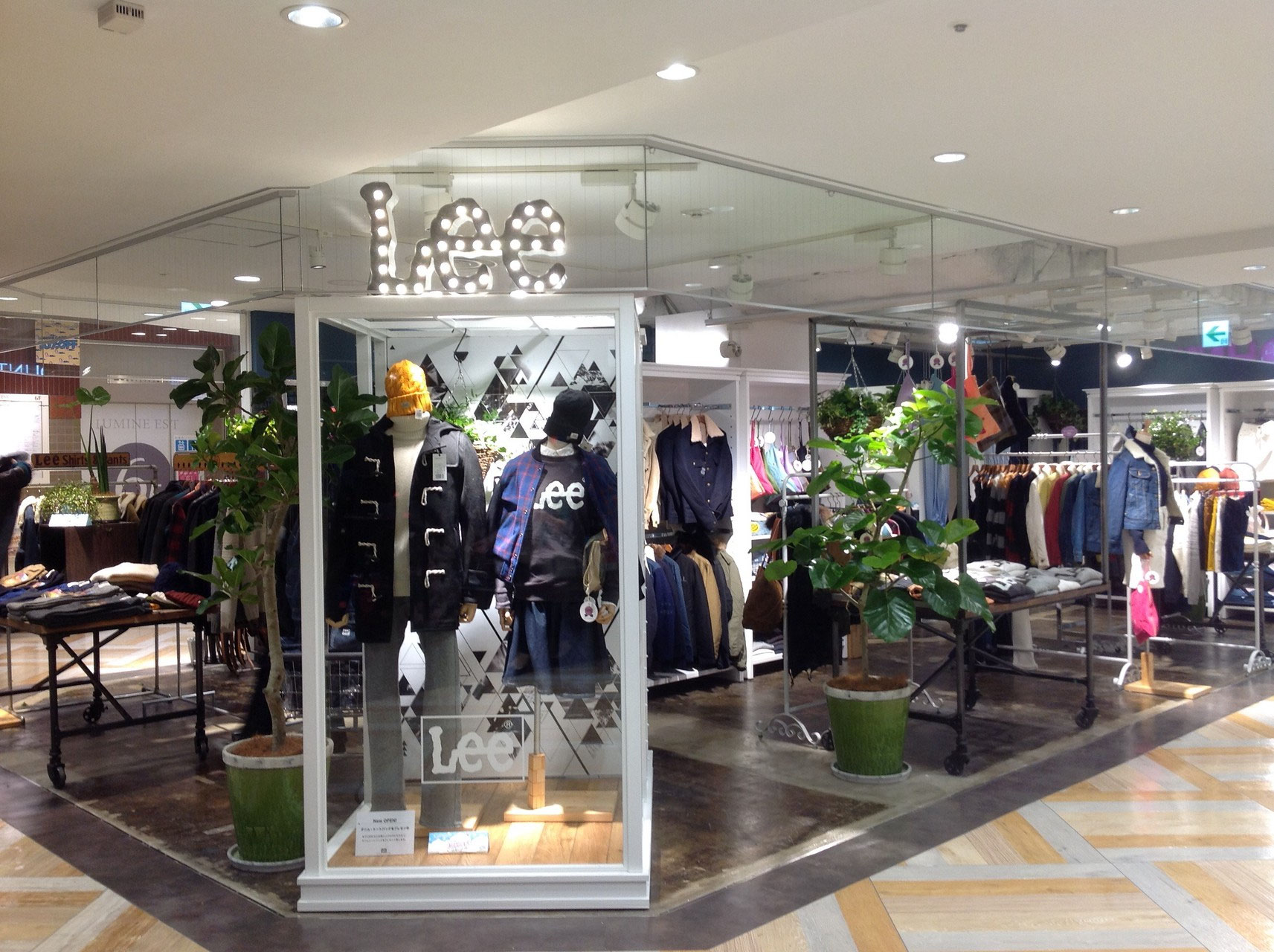 Lee Shop, Shinjuku Lumine, Japan - makiko design studio