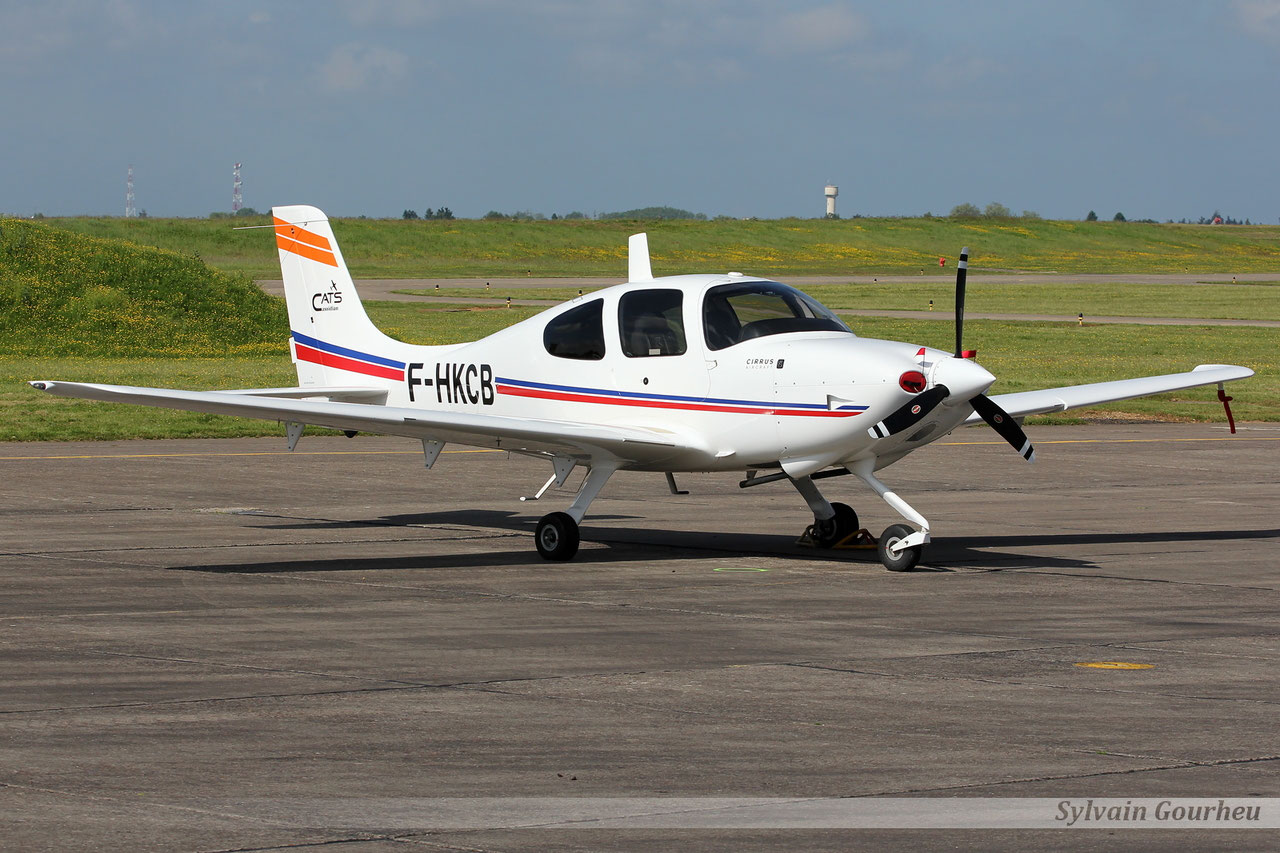 Cirrus SR20/22 & Grob 120 A-F - AJeTS-V Advanced Jet Training School ...