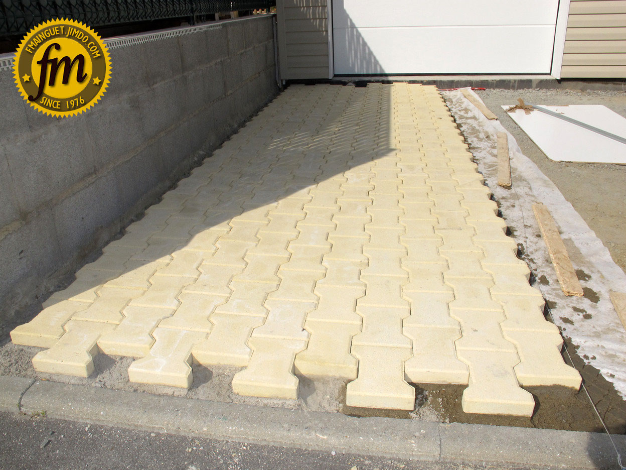 Pose pavés autobloquants en "I" - Site de Frédéric Mainguet