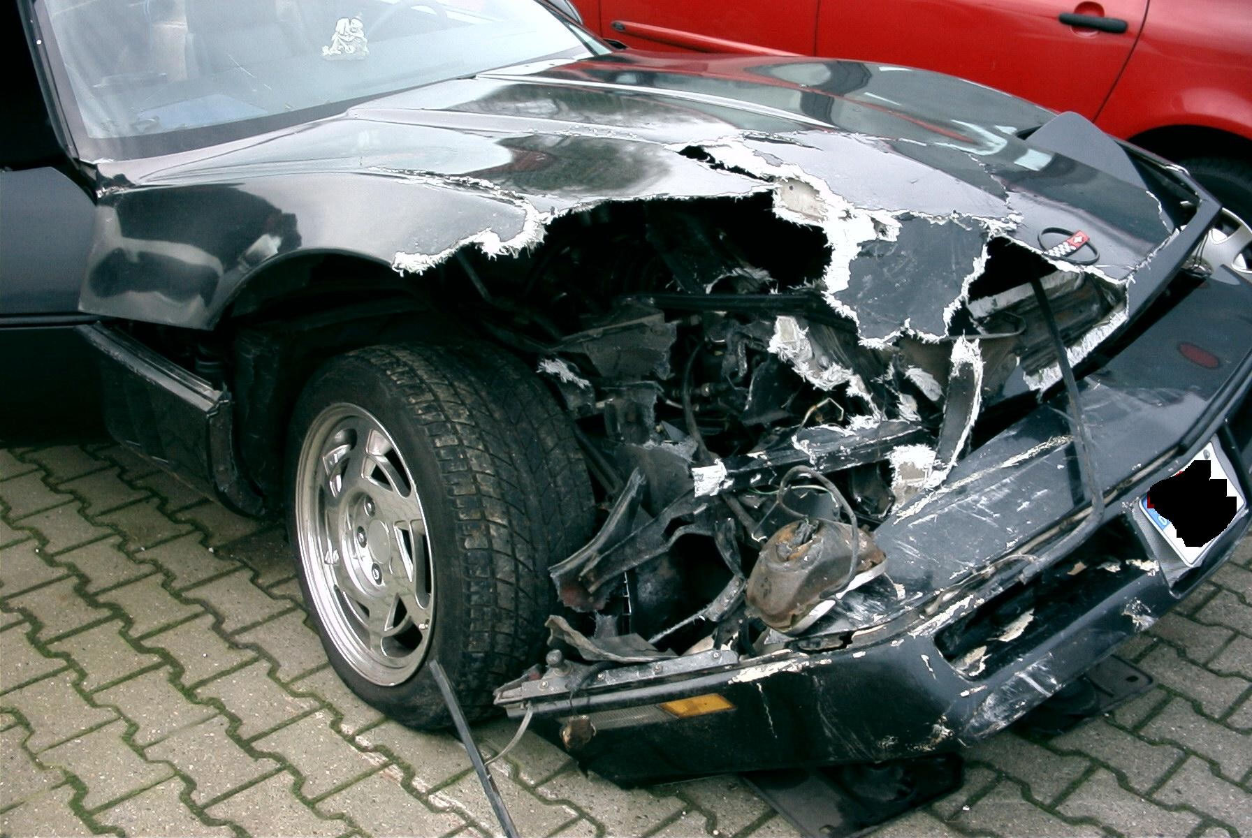 Mein Crash 2001 Corvette C4 - corvette-silbermanns Webseite!
