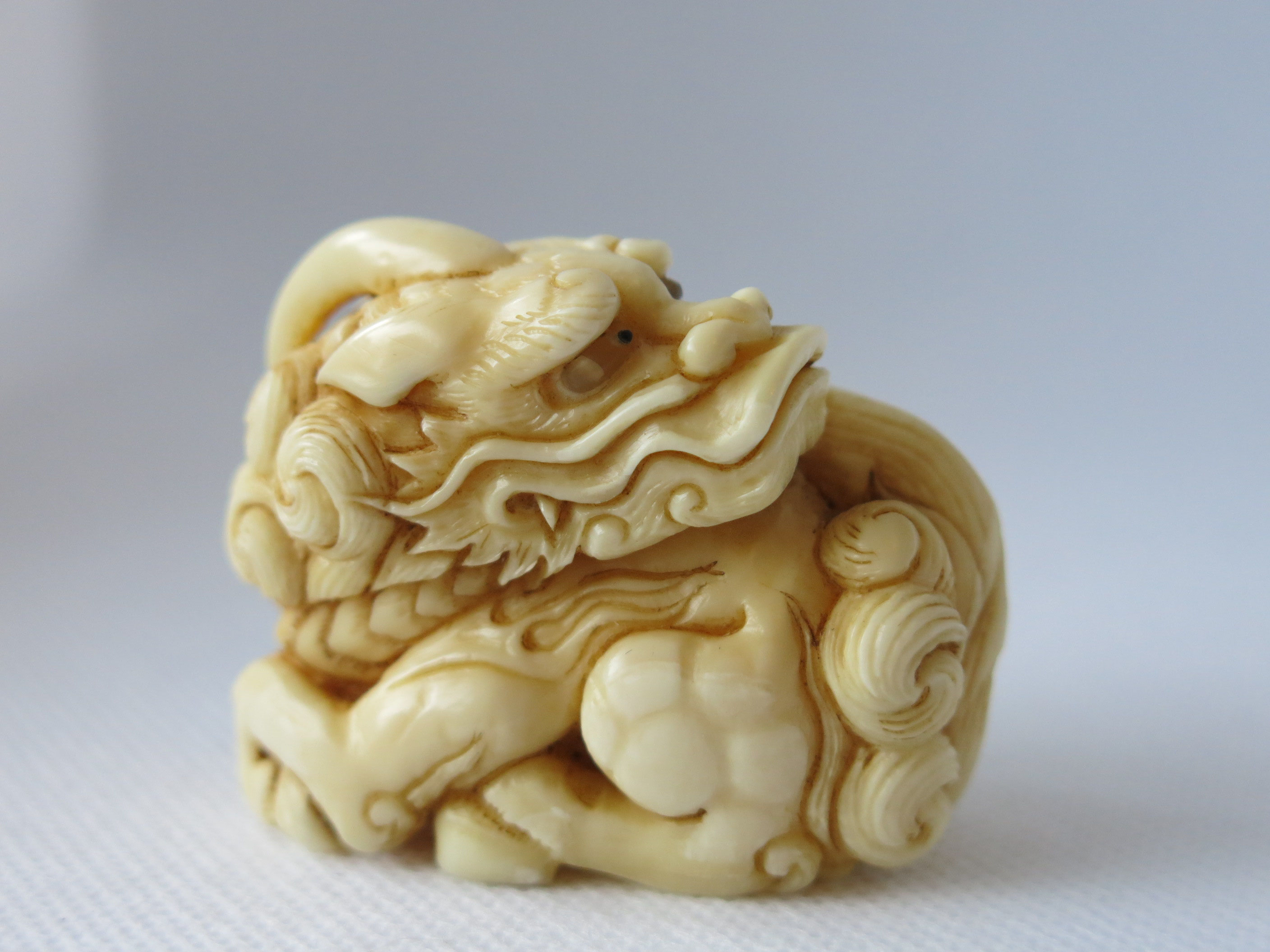 Netsuke Gallery - Fumio Noguchi Carving